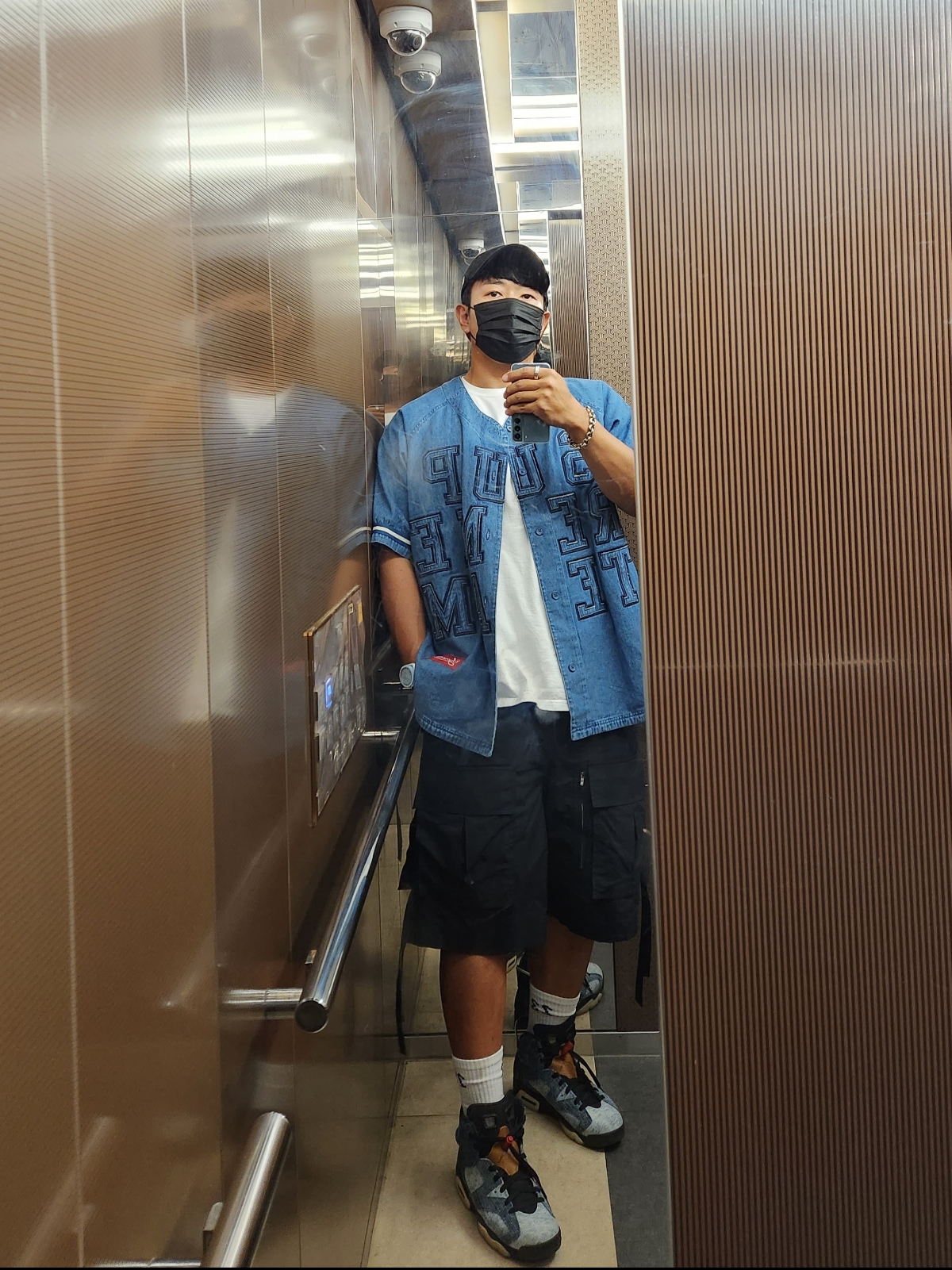 독야청청 | KREAM