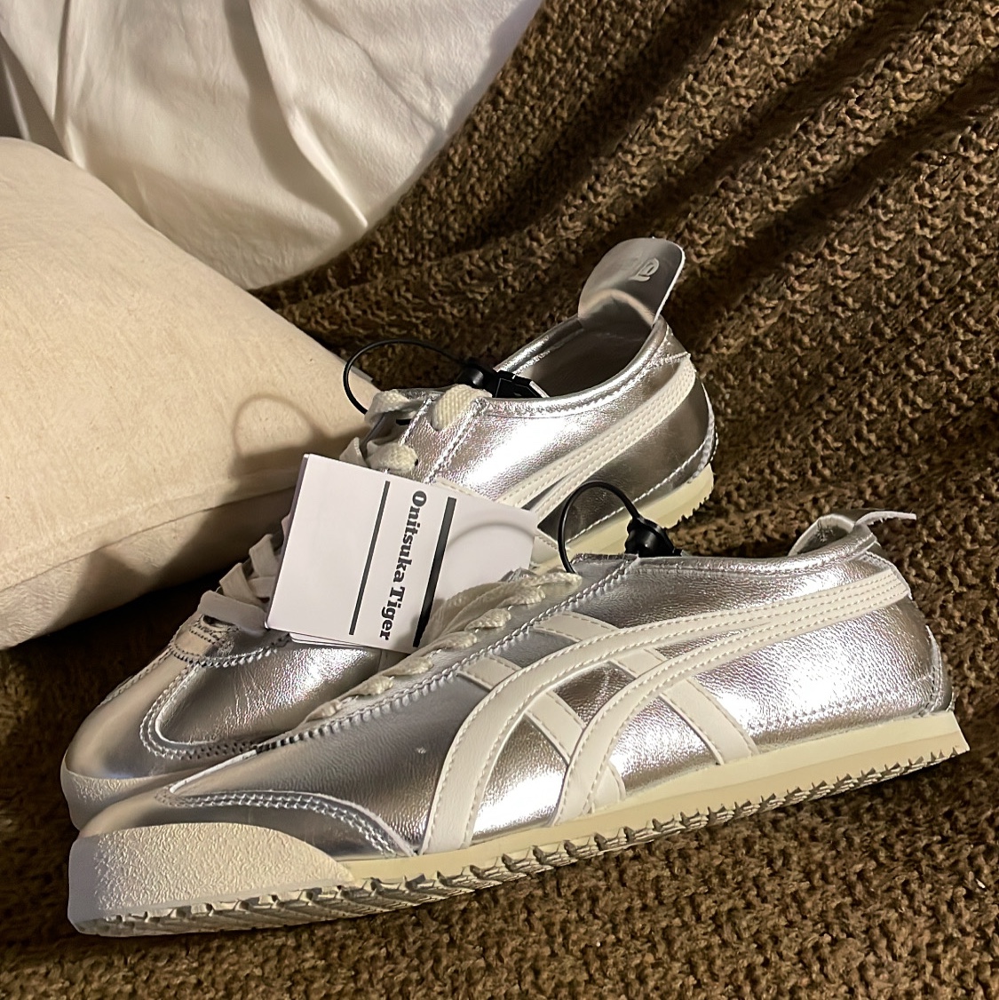 오니츠카 실버 66 | KREAM