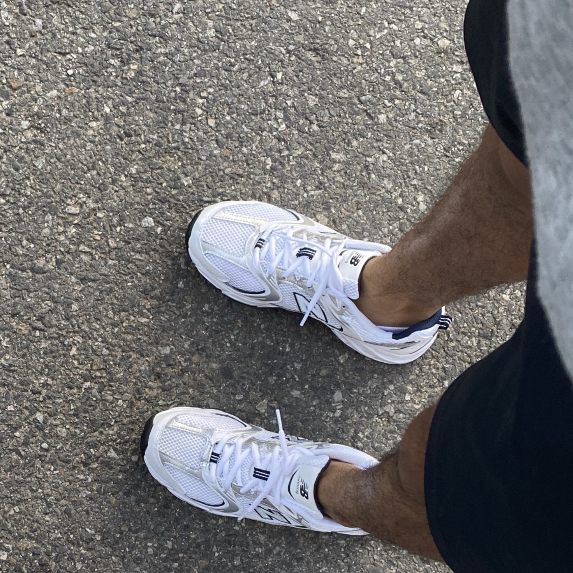 #뉴발란스530 | KREAM