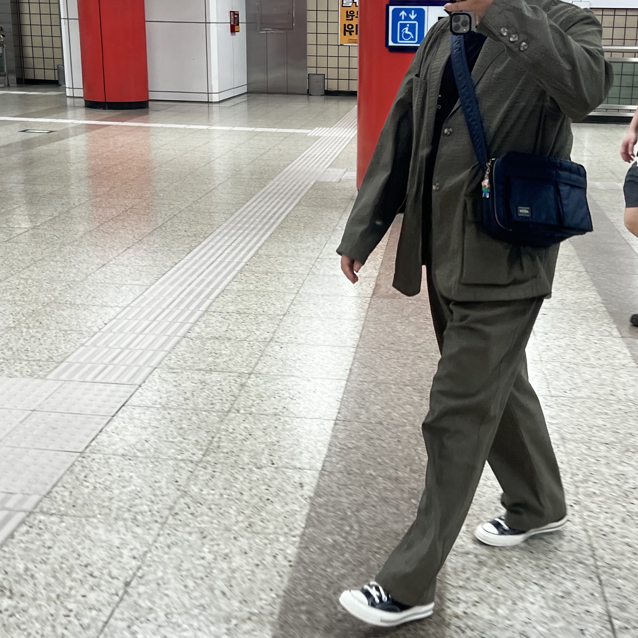 @hoon_x_hoon (@hoon_x_hoon) 님의 게시물 | KREAM