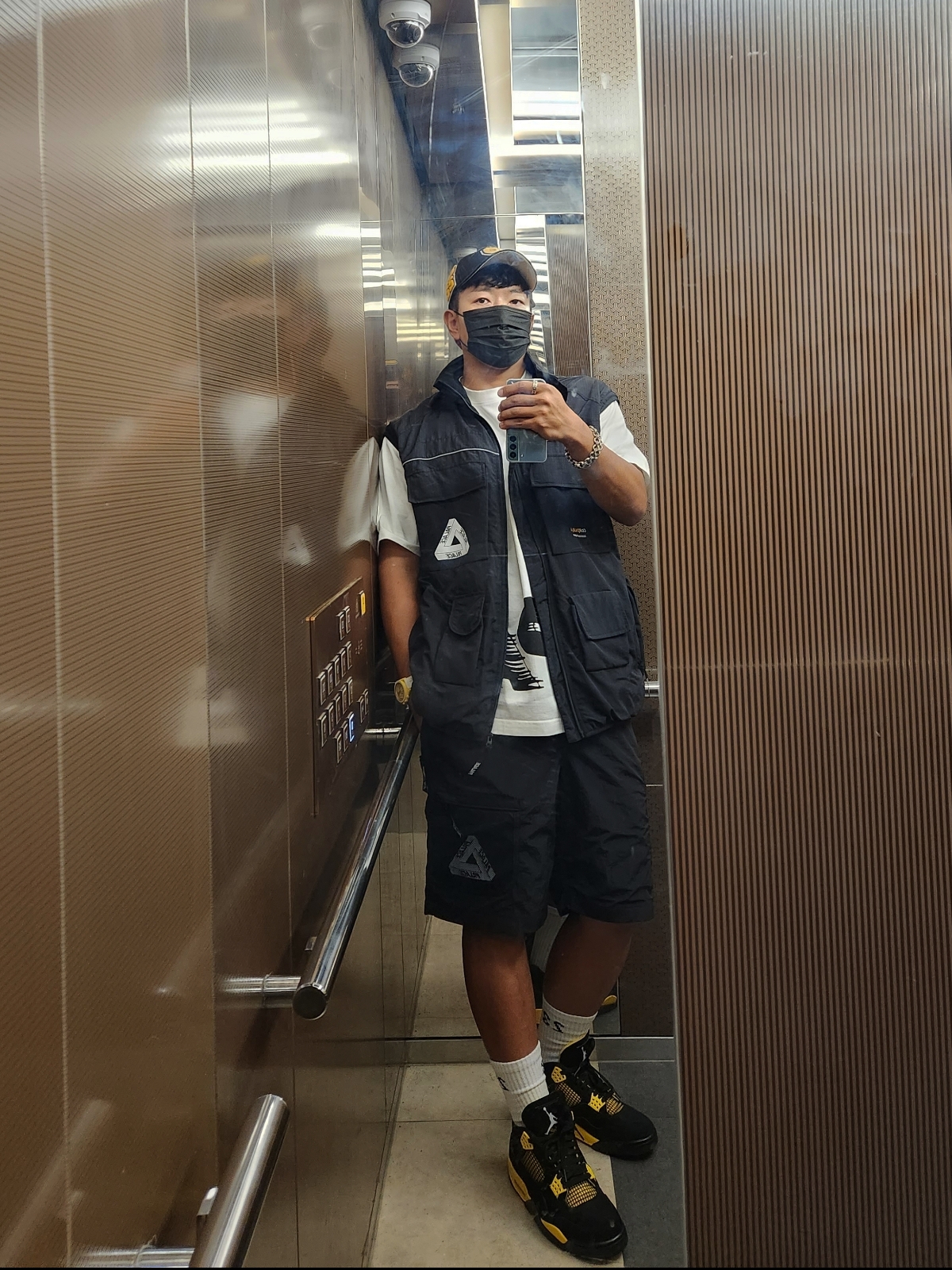 오마주 To 이든파 | KREAM