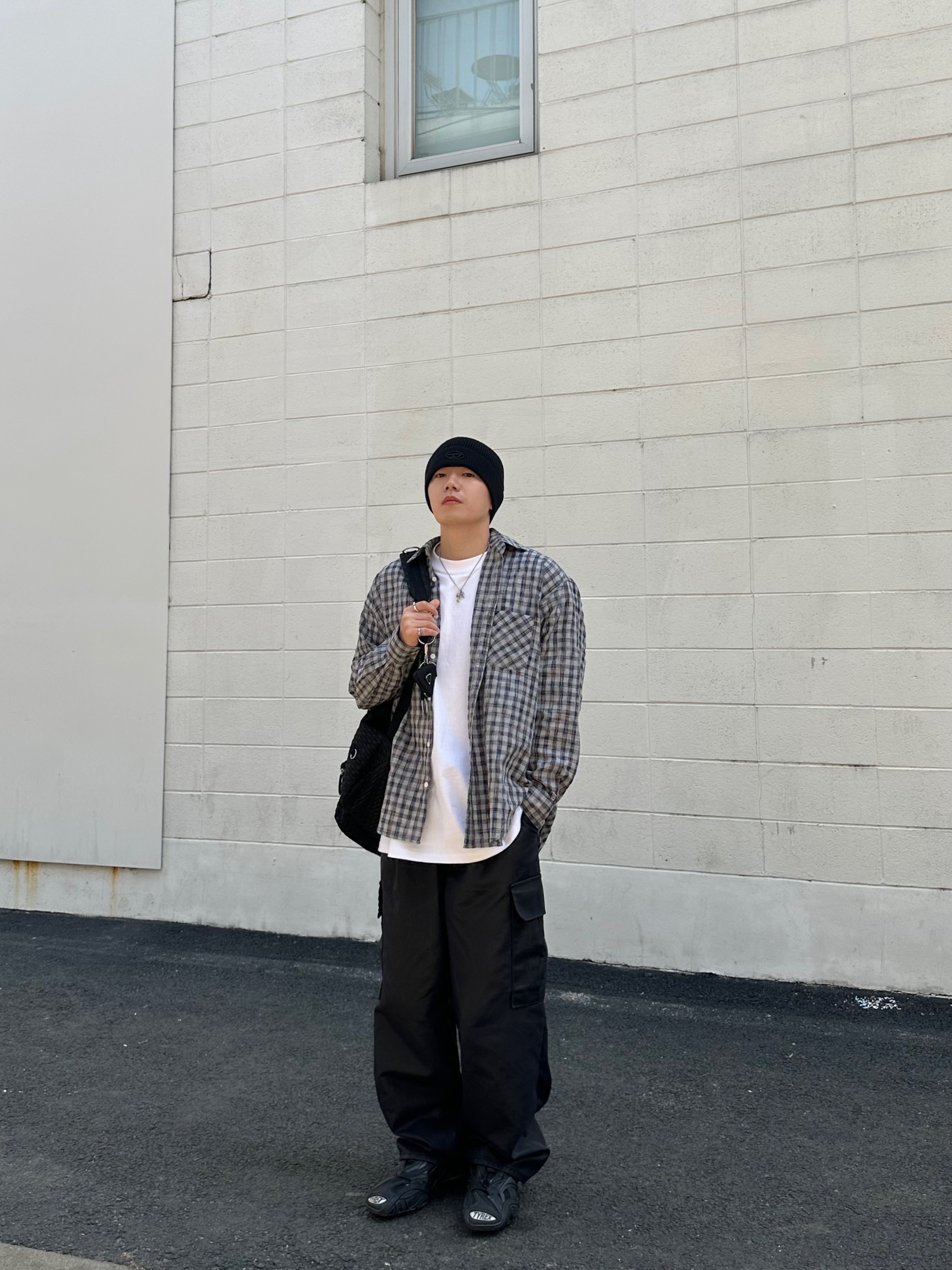 🖤🩶🤍 | KREAM