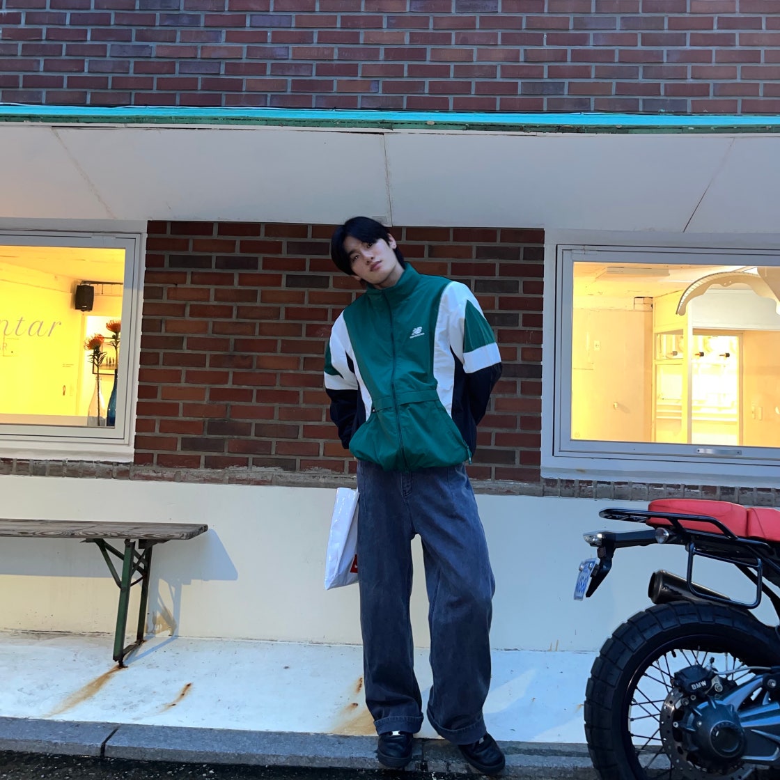 NB UNI N플라잉 웜업자켓 | KREAM