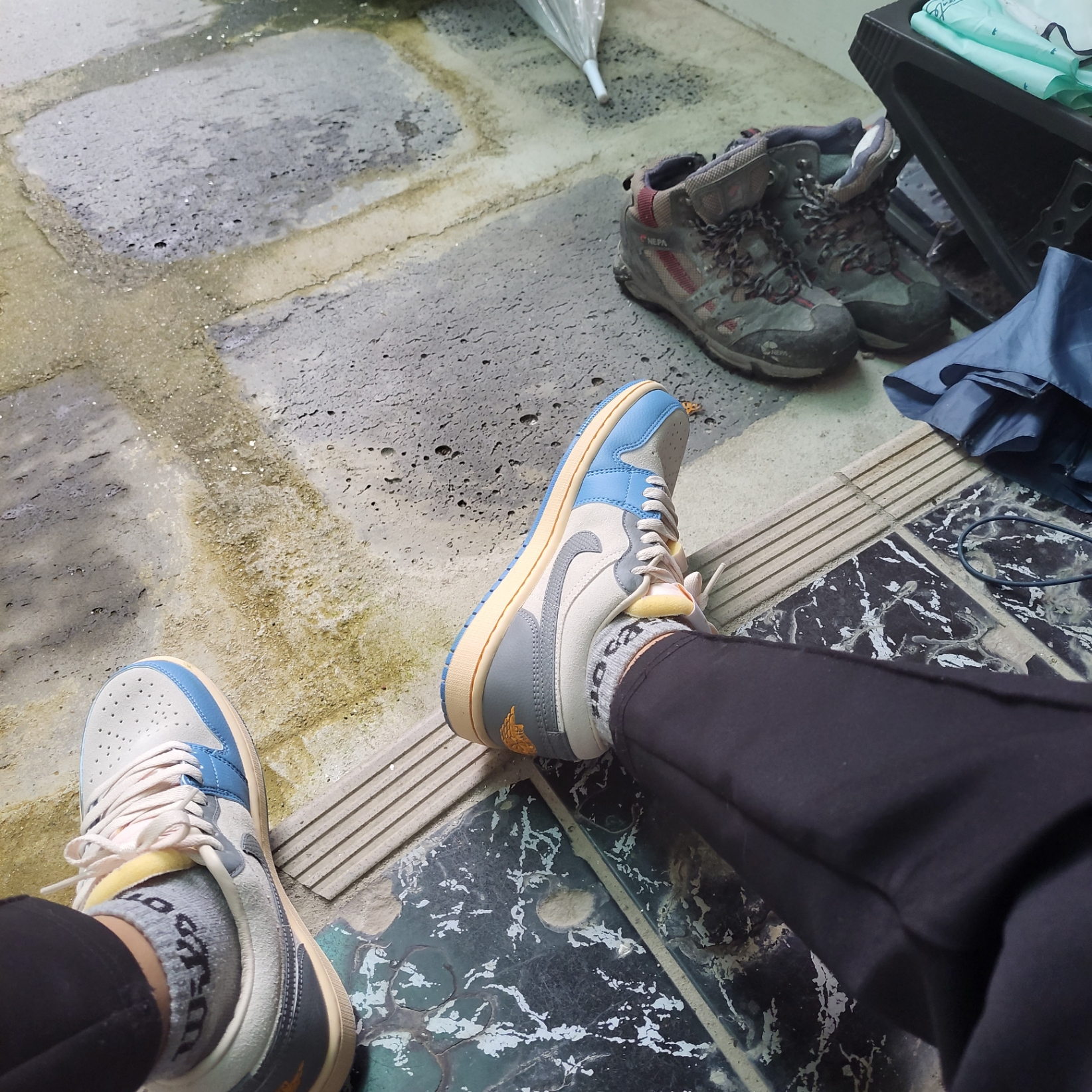 나이키 조던 로우 SE 도쿄96 | KREAM