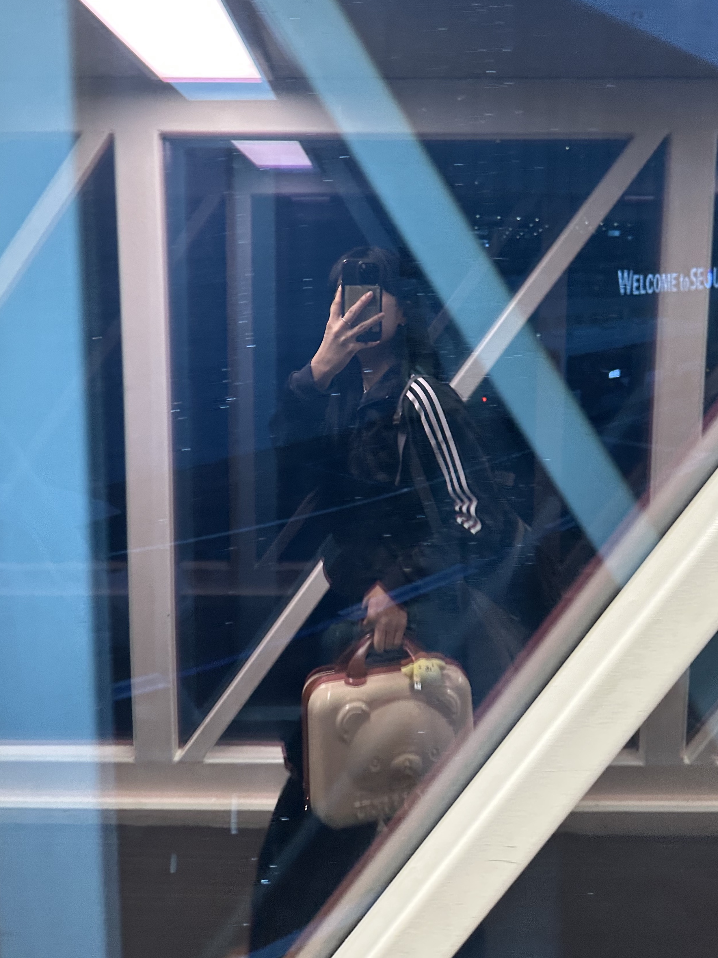 서삐 (@sssss_yyyyy) 님의 게시물 | KREAM