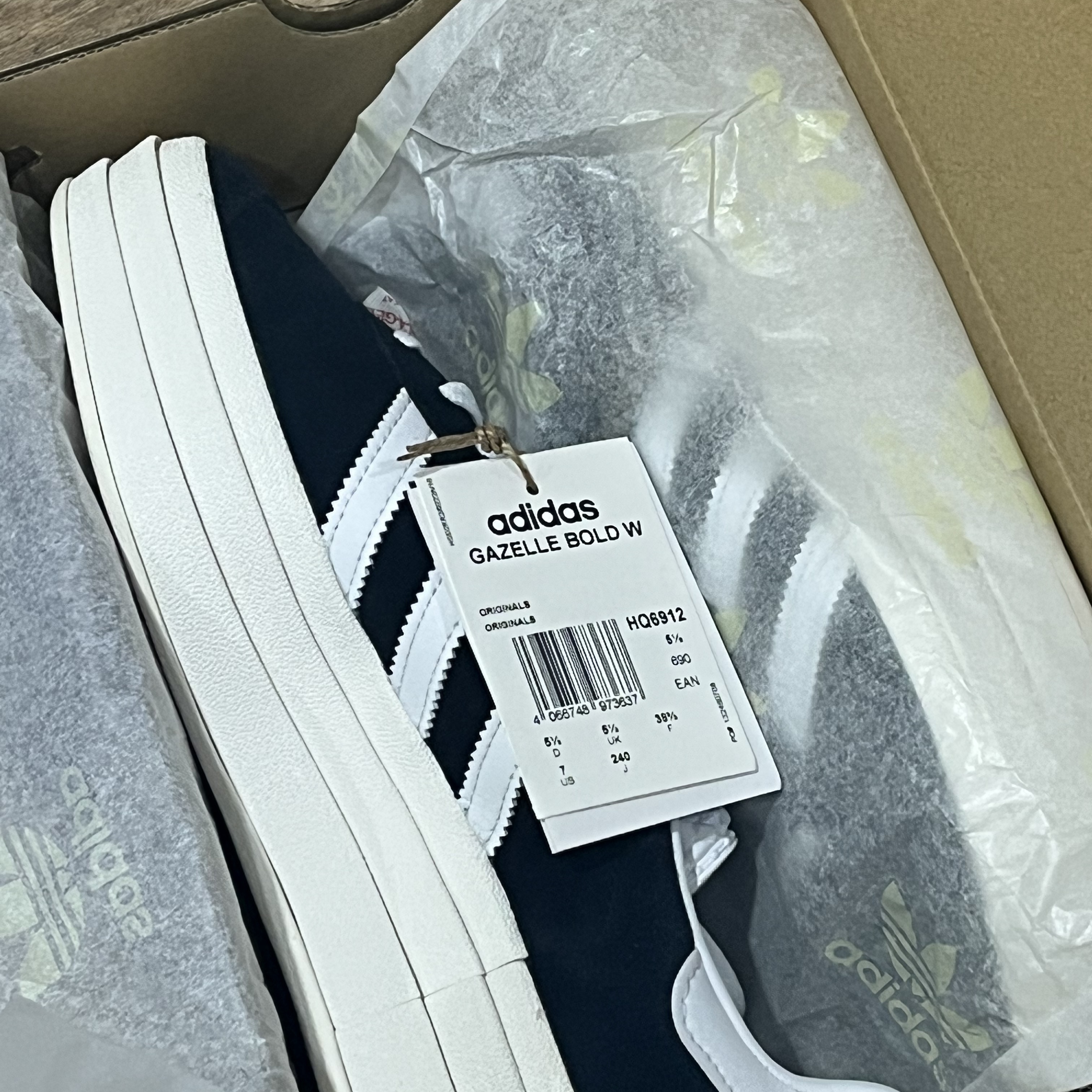 (@sx_ooi) 님의 게시물 | KREAM