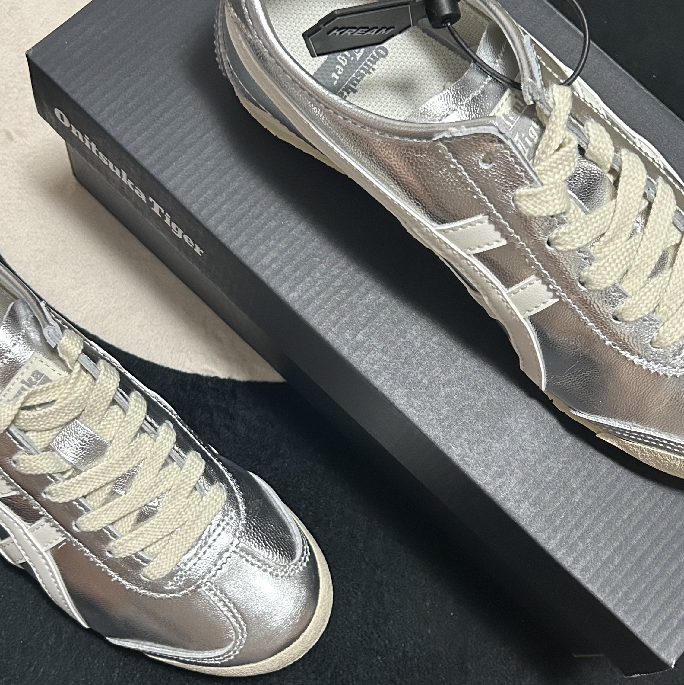 김뚱땡 (@zzung._.v) 님의 게시물 | KREAM