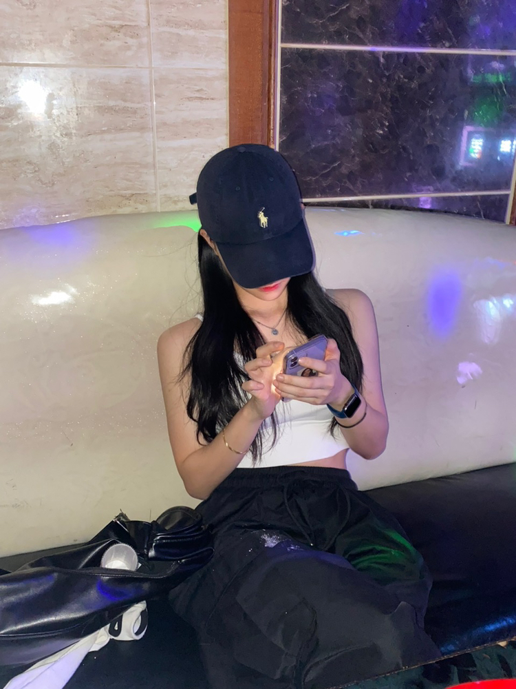 맹 (@ma_eng) 님의 게시물 | KREAM