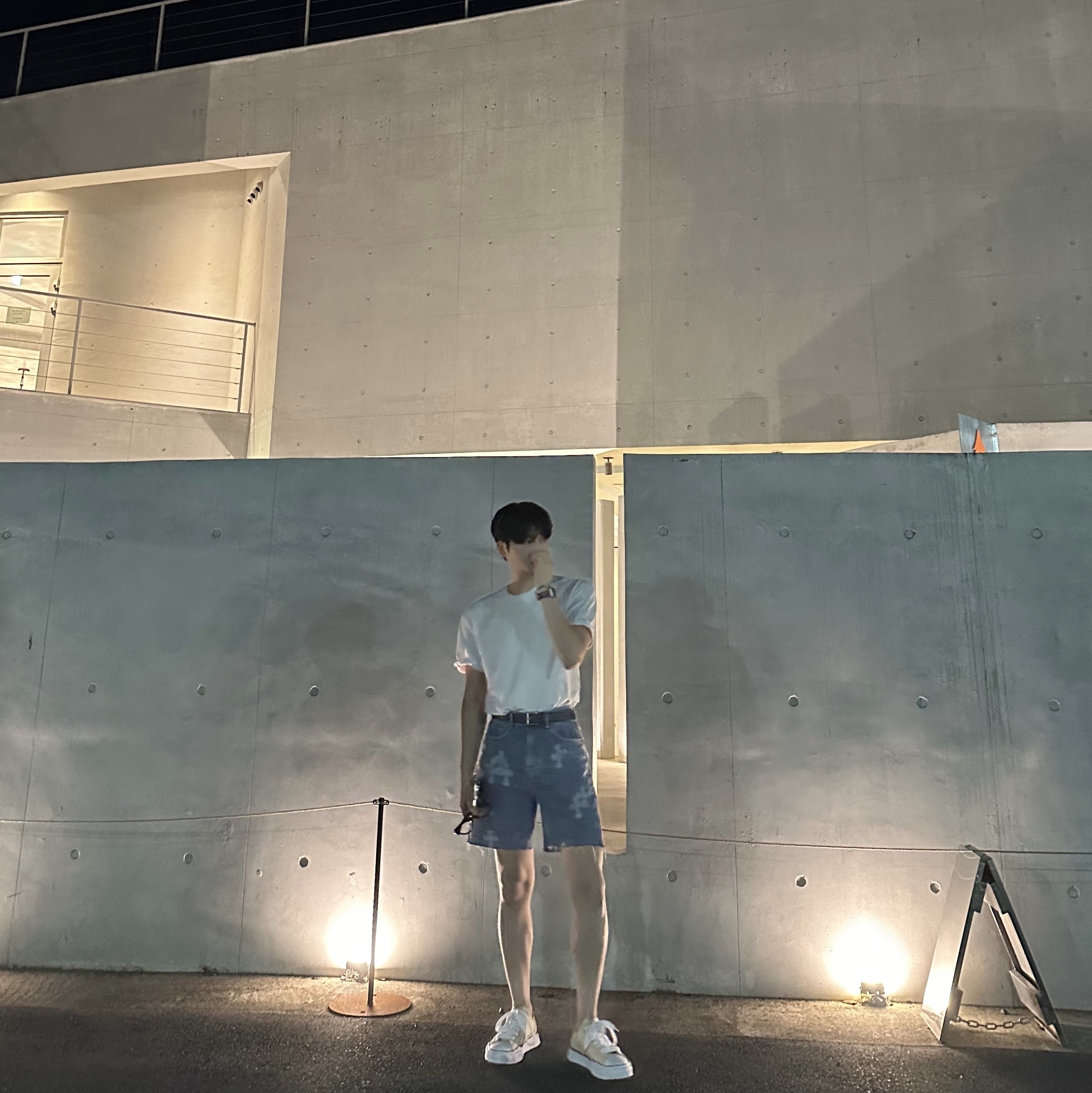 (@lv_o4_e) 님의 게시물 | KREAM