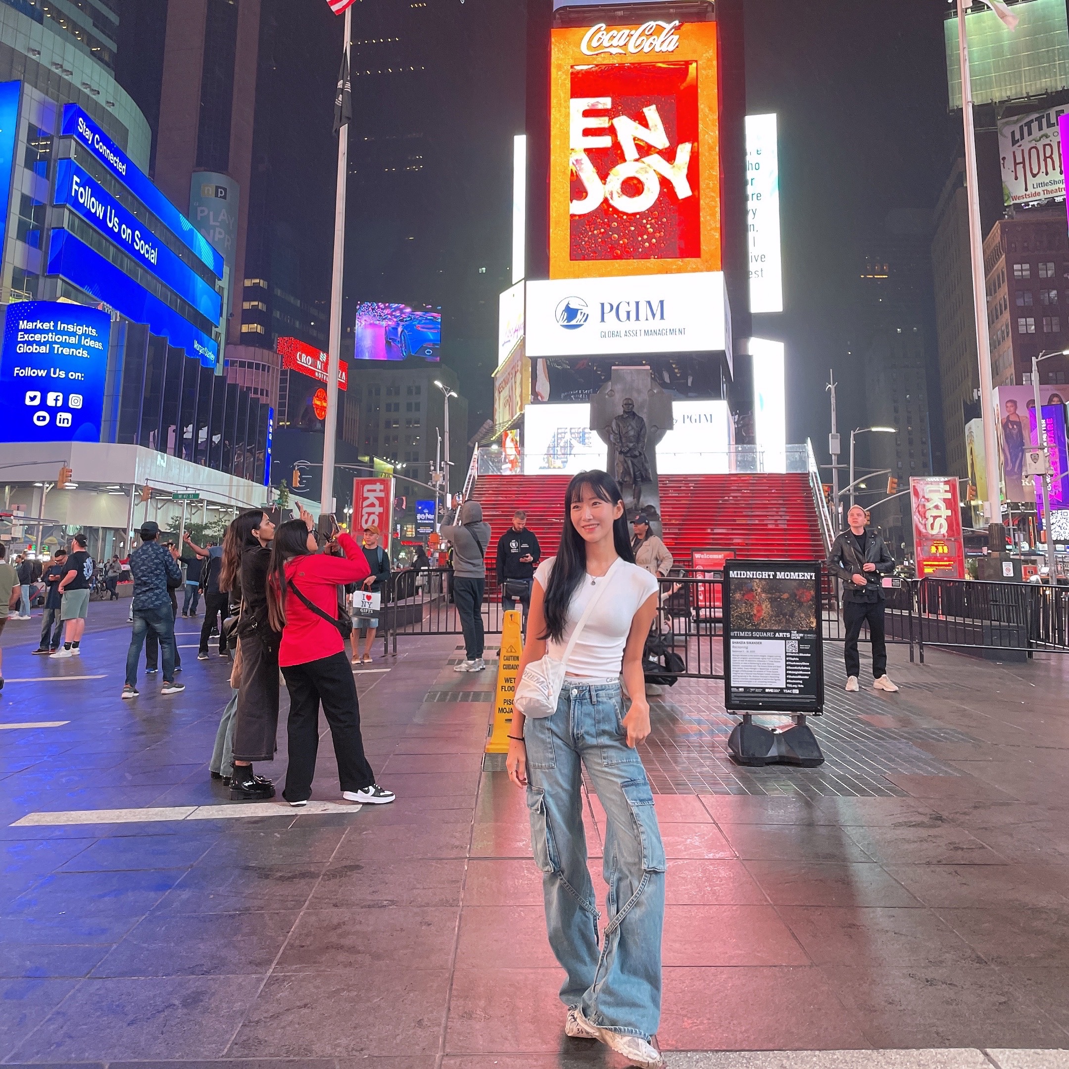 Time square 😘 | KREAM