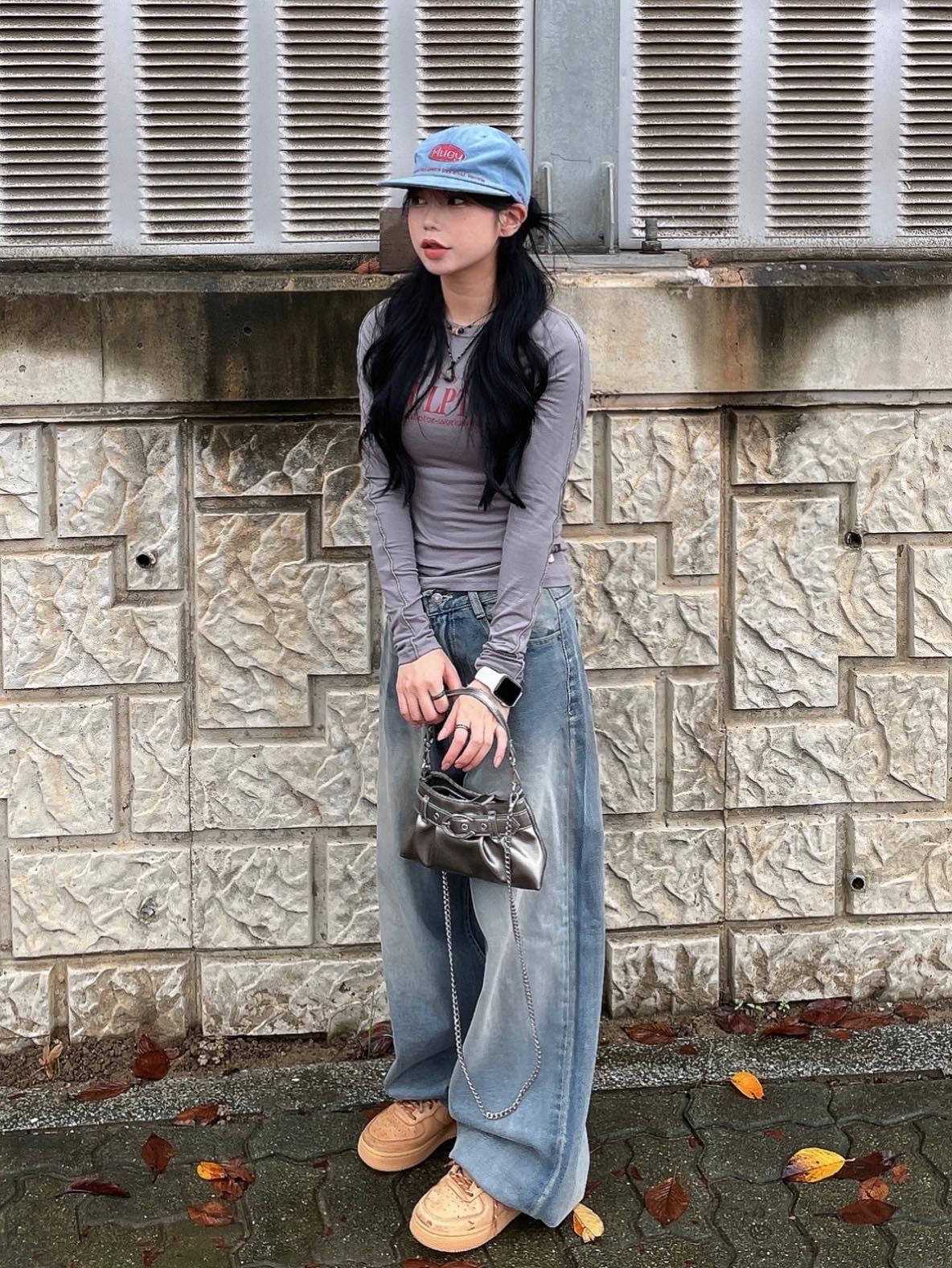 혜링 (@h._.vely) 님의 게시물 | KREAM