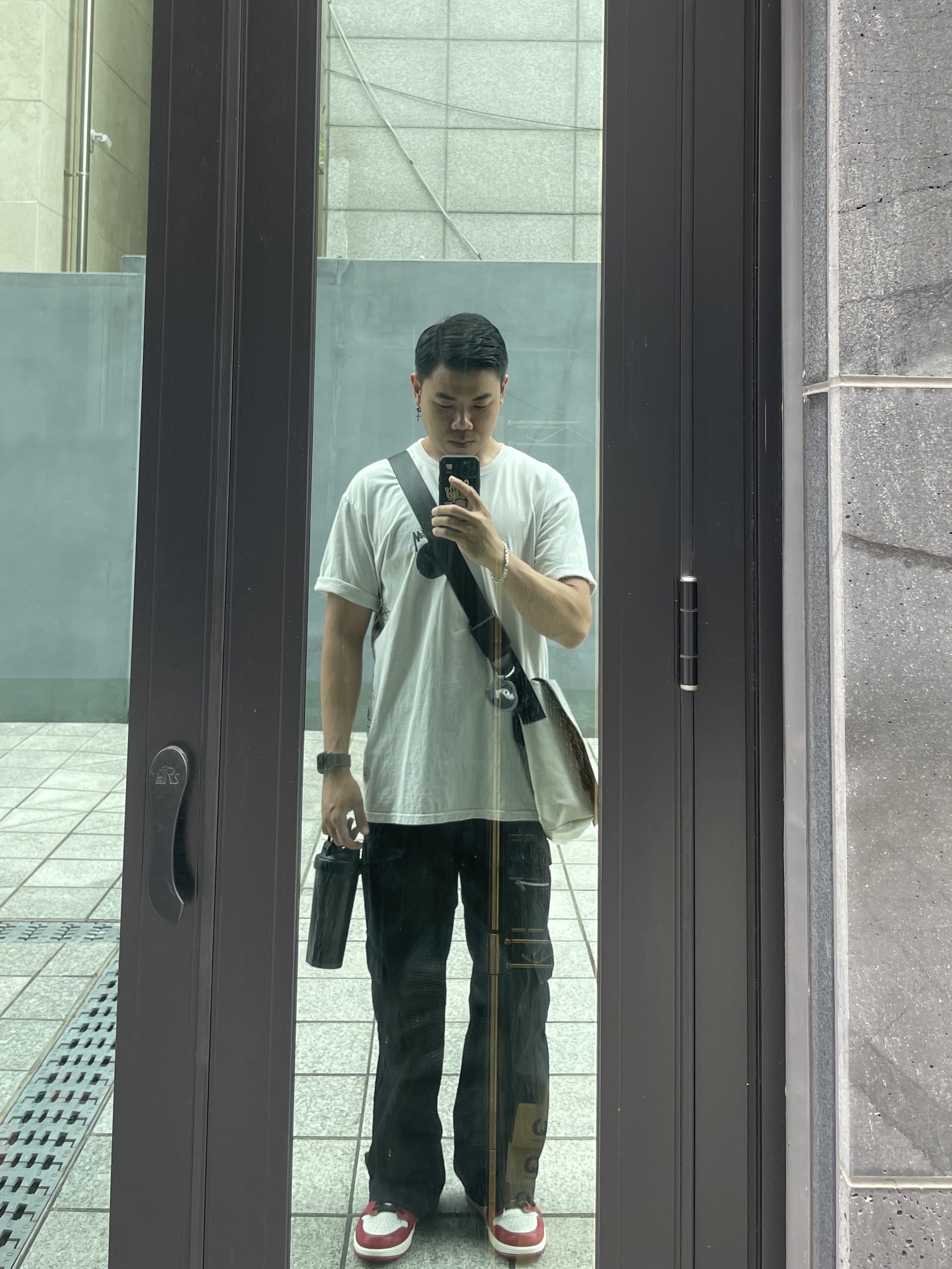 배경빈 (@jh2bae) 님의 게시물 | KREAM