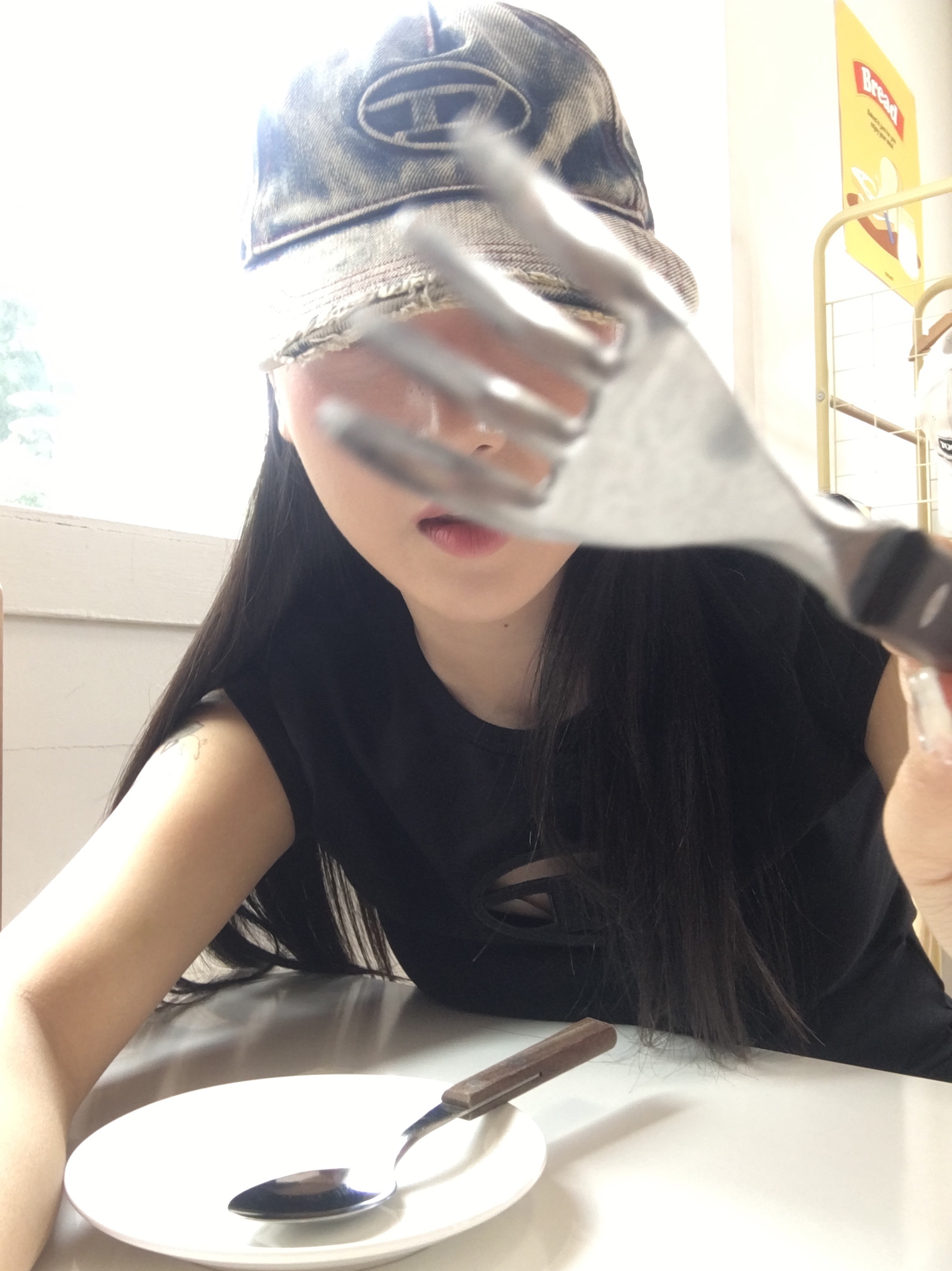 (@owlhuii) 님의 게시물 | KREAM