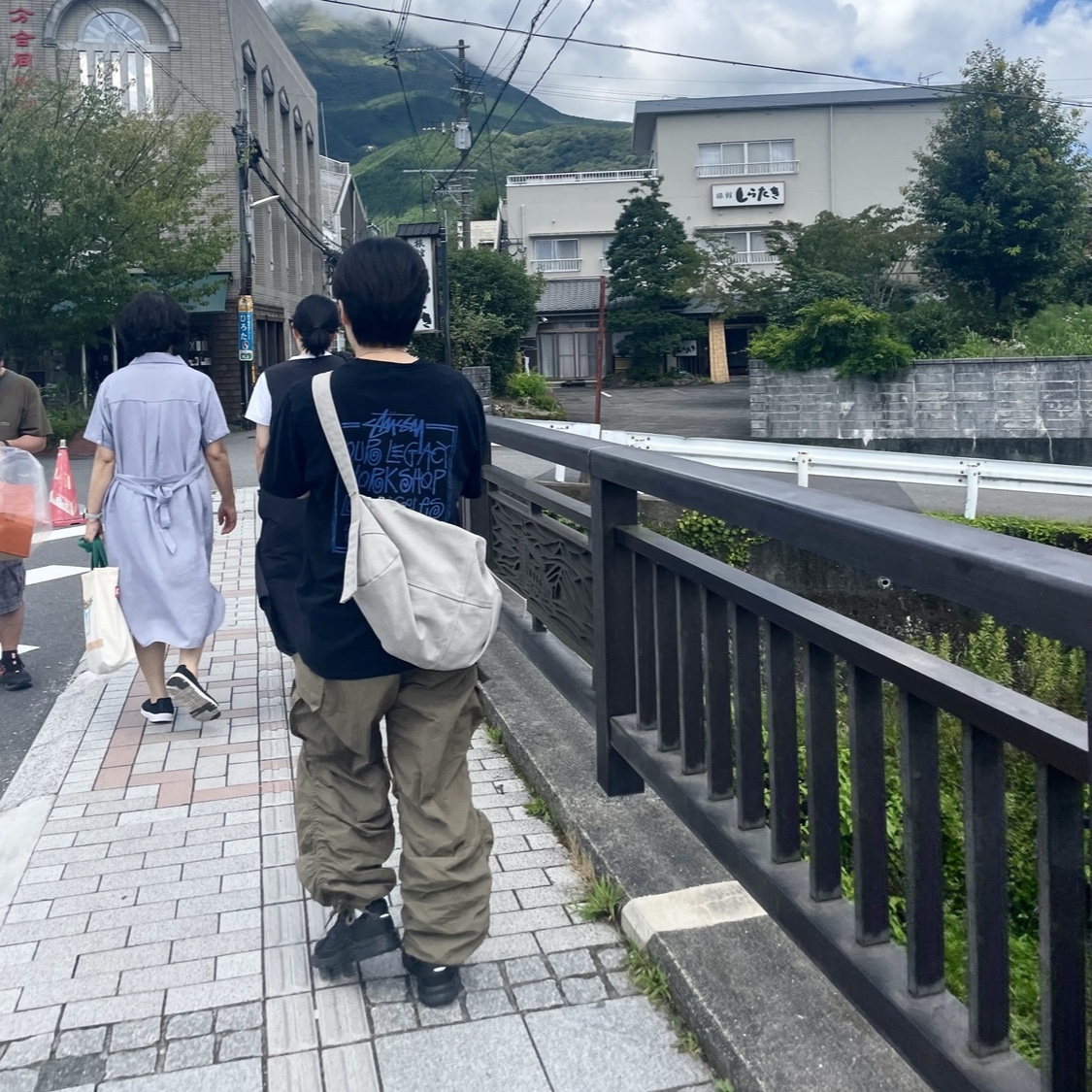 😎 (@ohssi.td) 님의 게시물 | KREAM