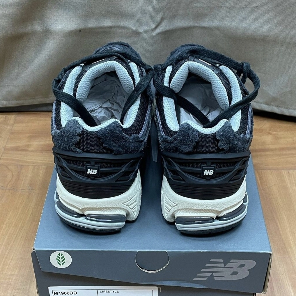 ddangmin2 (@chaebol) 님의 게시물 | KREAM