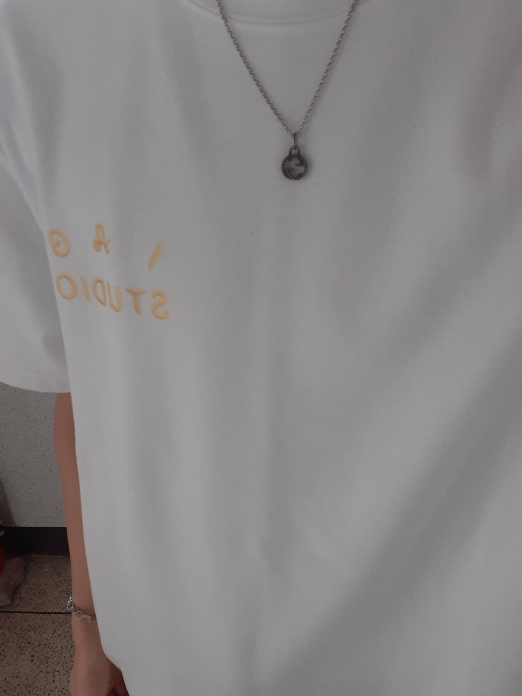 (@macaronron) 님의 게시물 | KREAM