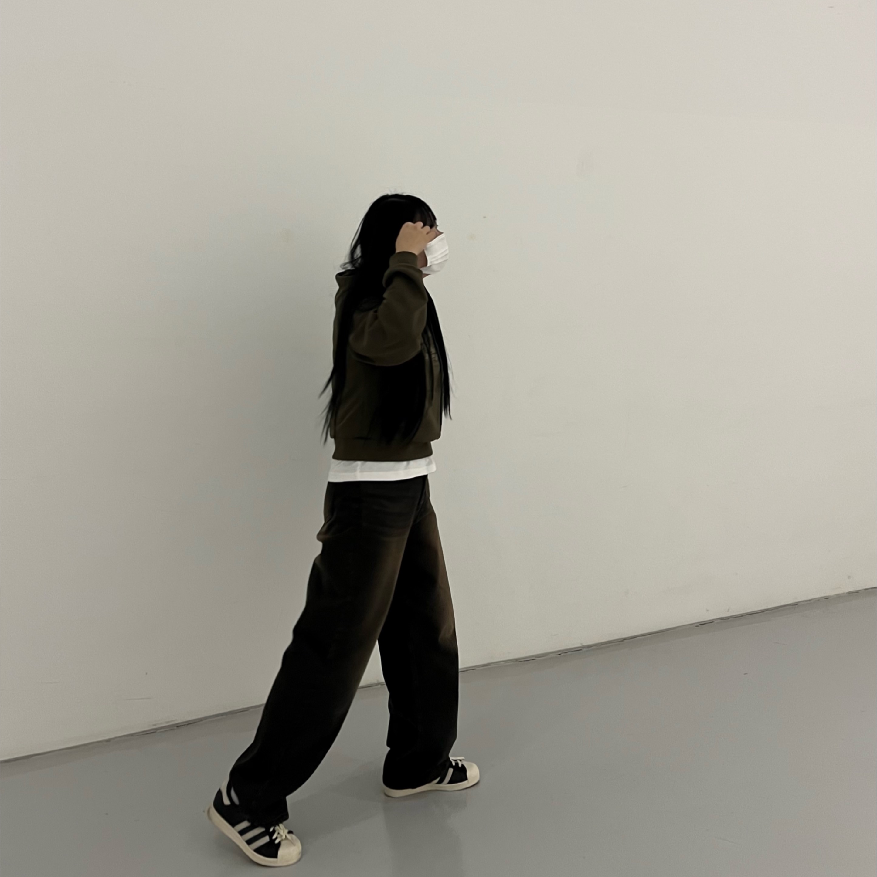 thfko3o (@whzfjf) 님의 게시물 | KREAM