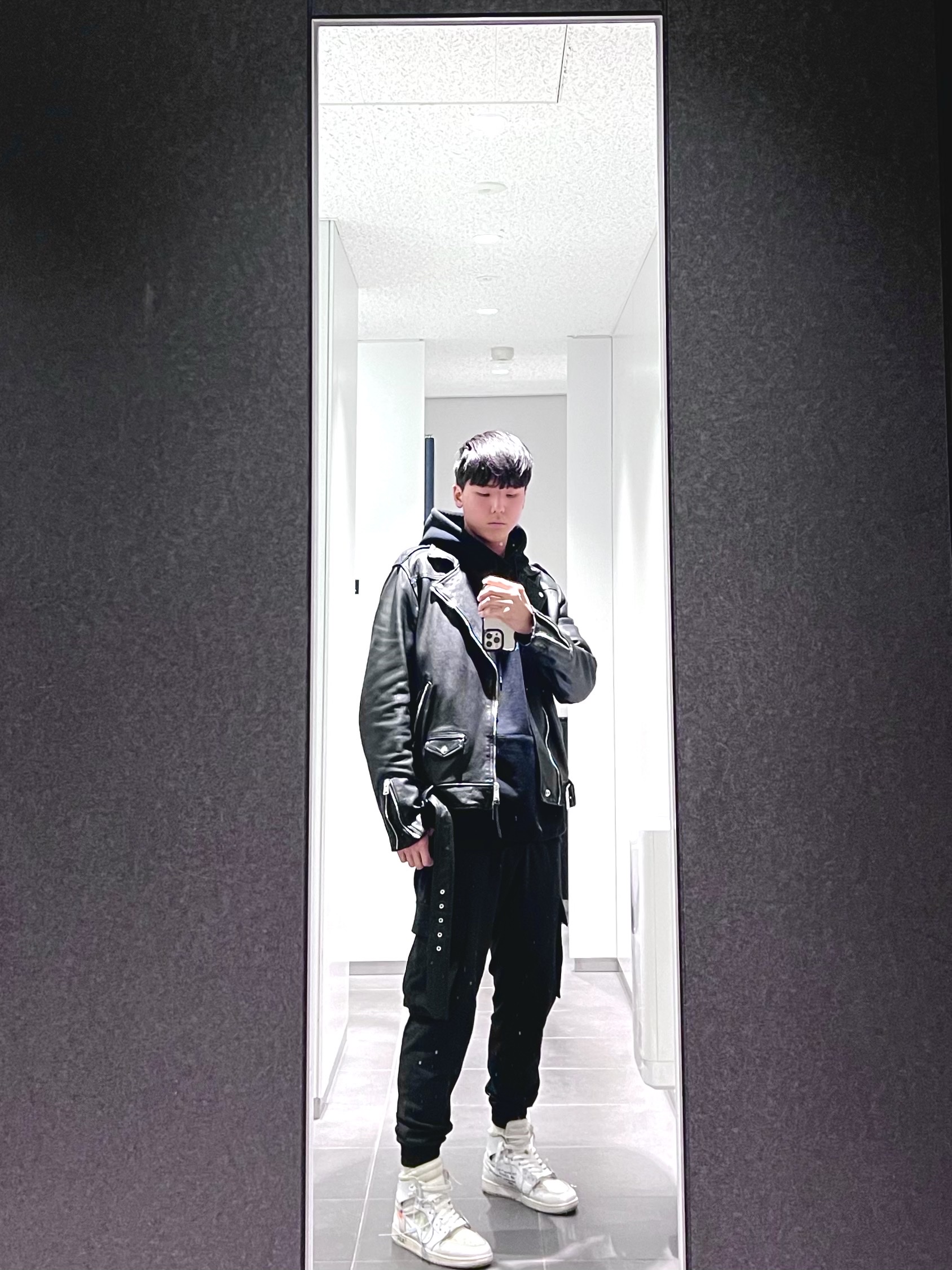 ️🌏 (@practica.lly) 님의 게시물 | KREAM