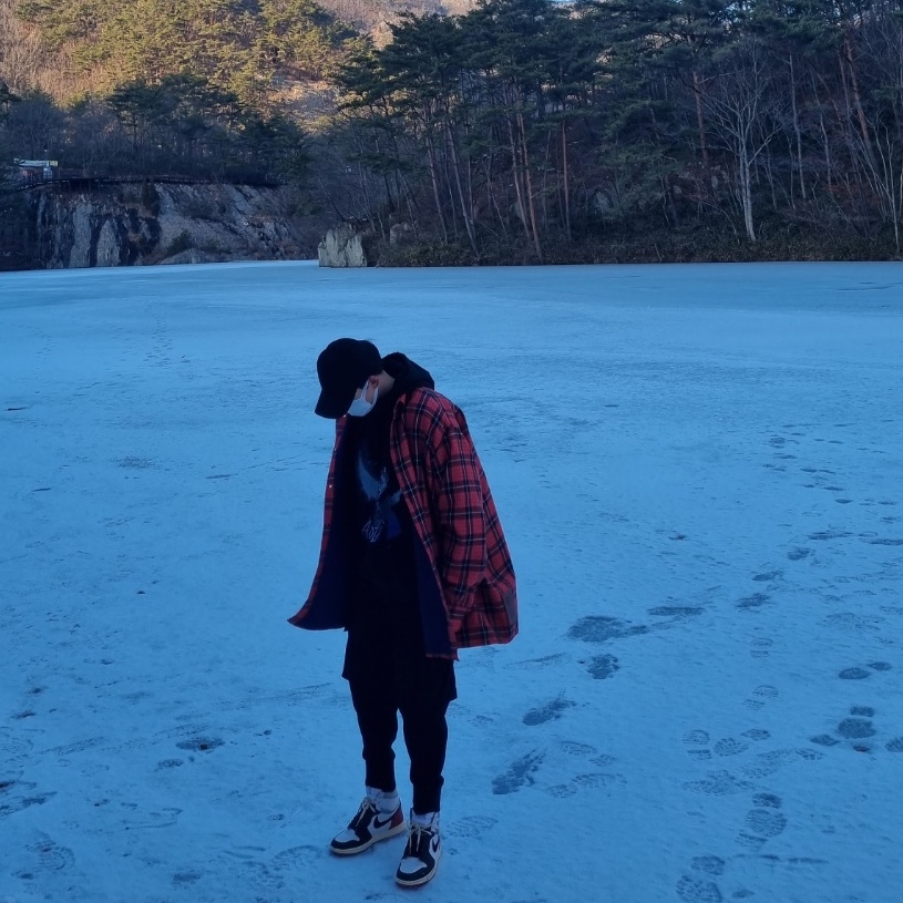 (@dooo.bu) 님의 게시물 | KREAM