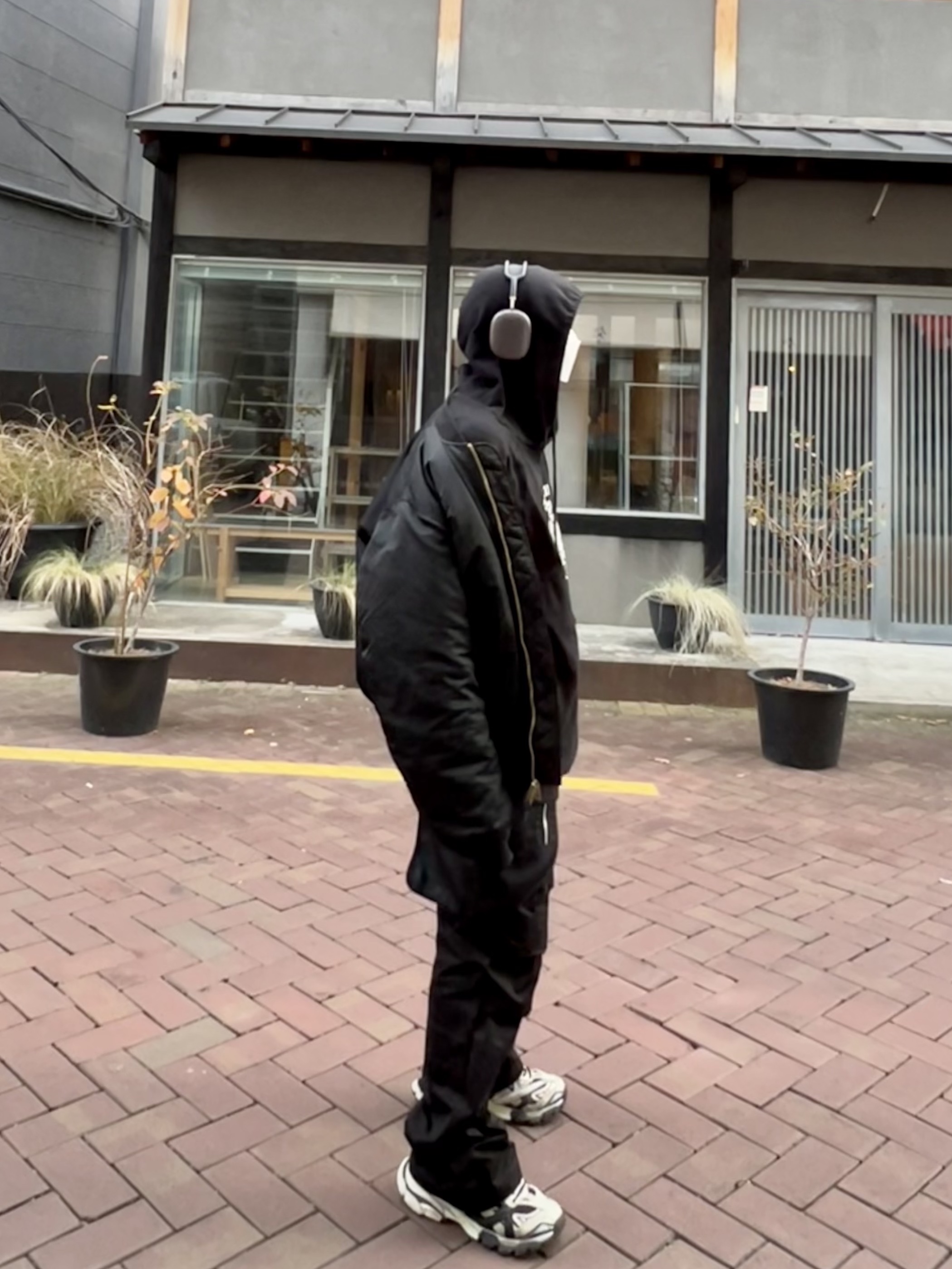 junns (@junns) 님의 게시물 | KREAM