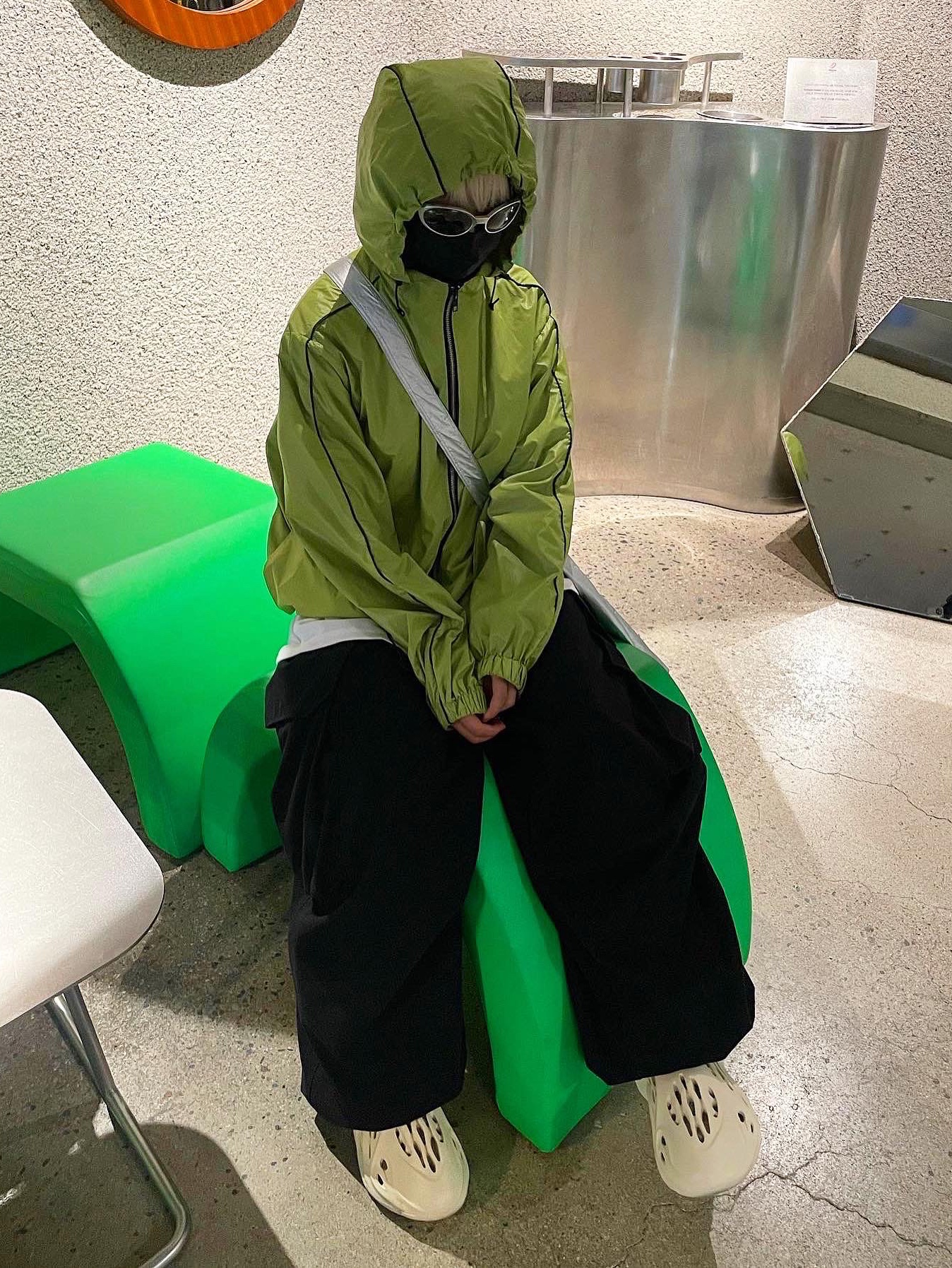 비 (@bee__ss) 님의 게시물 | KREAM