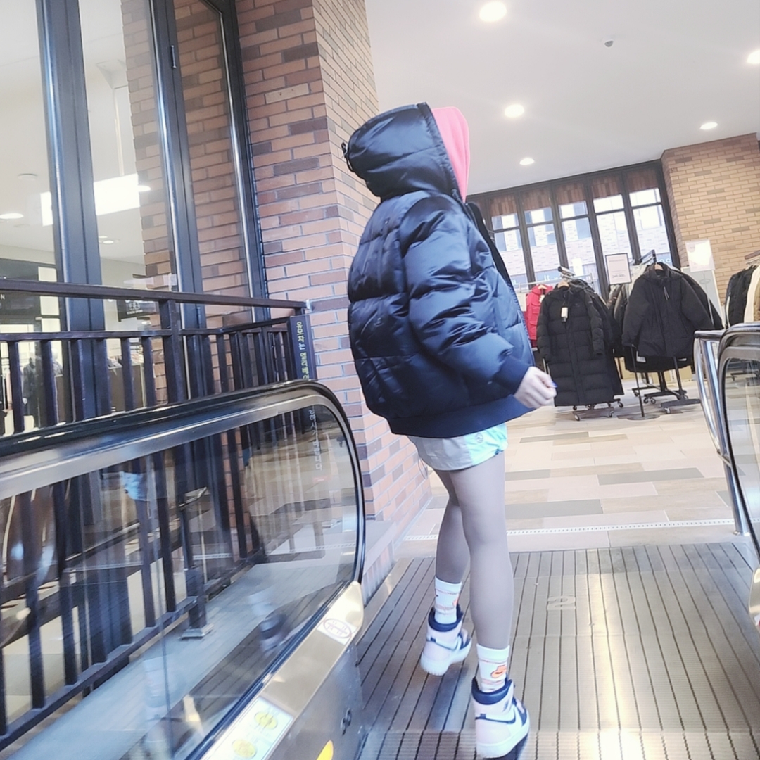 RING.ZI (@ringzi) 님의 게시물 | KREAM