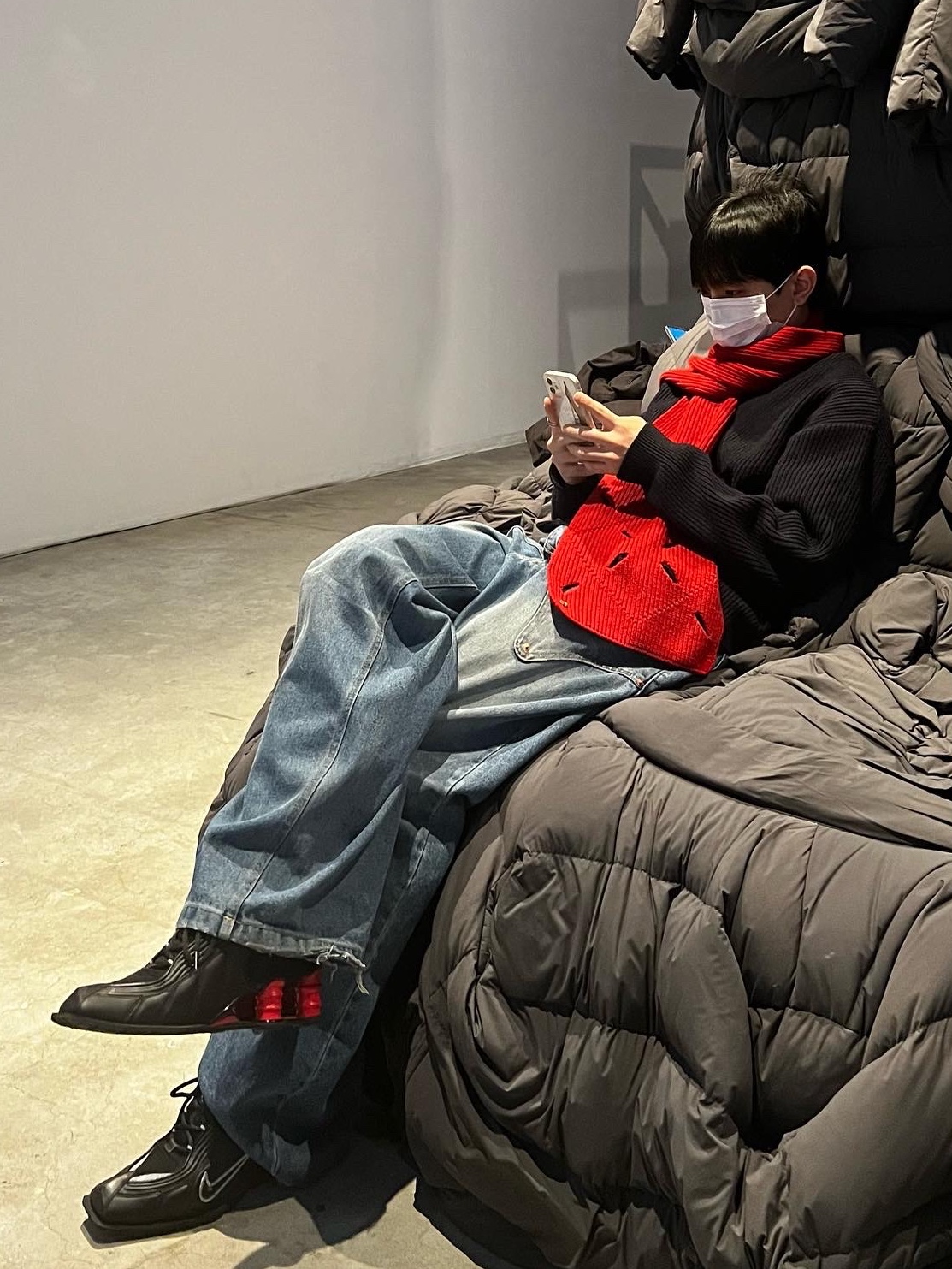 소코년 (@sonyunko) 님의 게시물 | KREAM