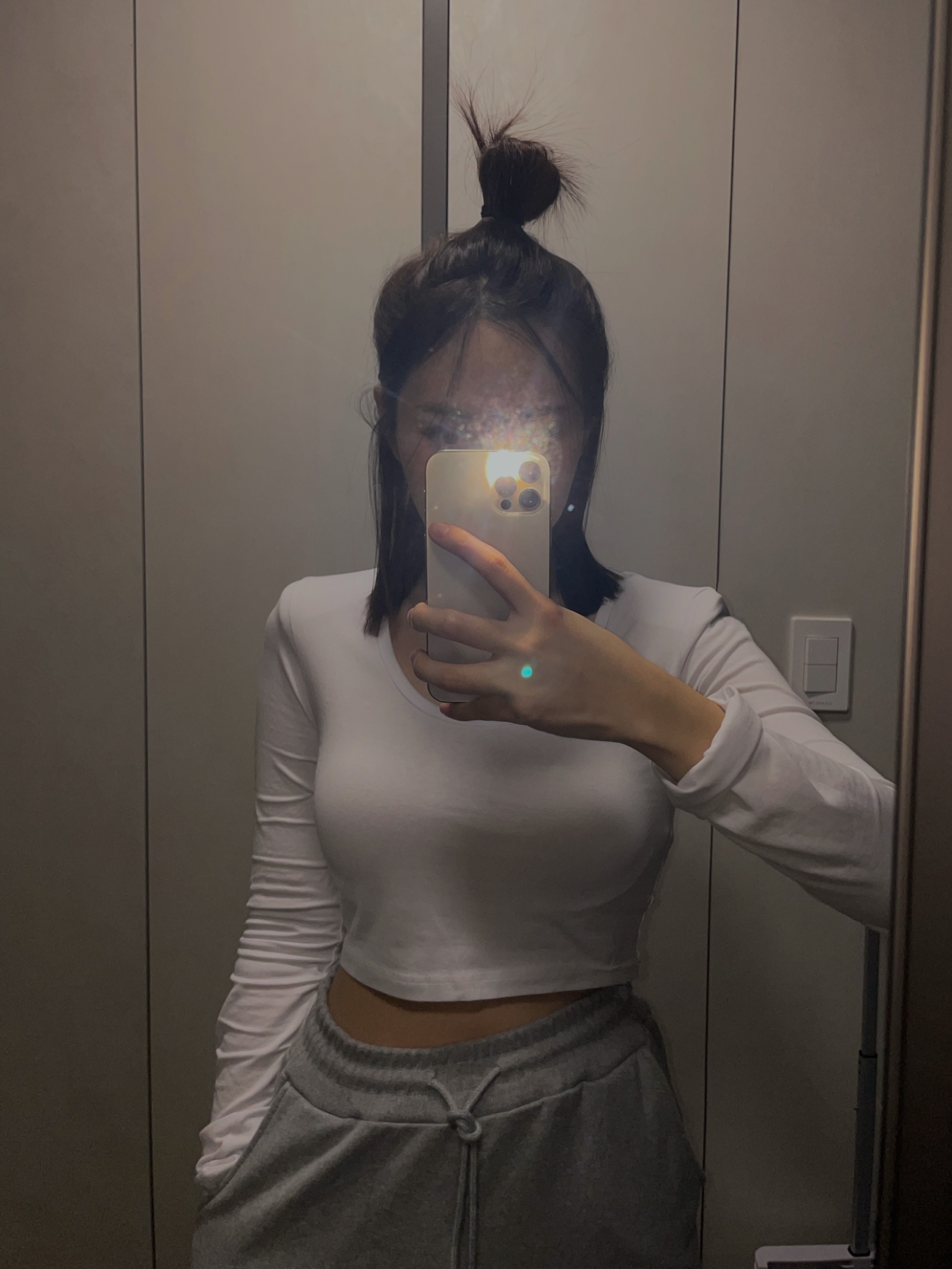 MIN JEONG (@ee.eoe) 님의 게시물 | KREAM