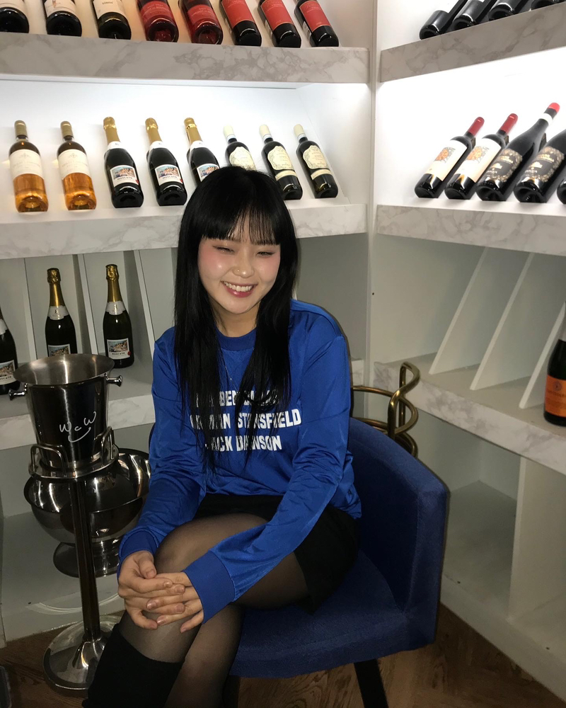 In hwa (@inah0ng) 님의 게시물 | KREAM