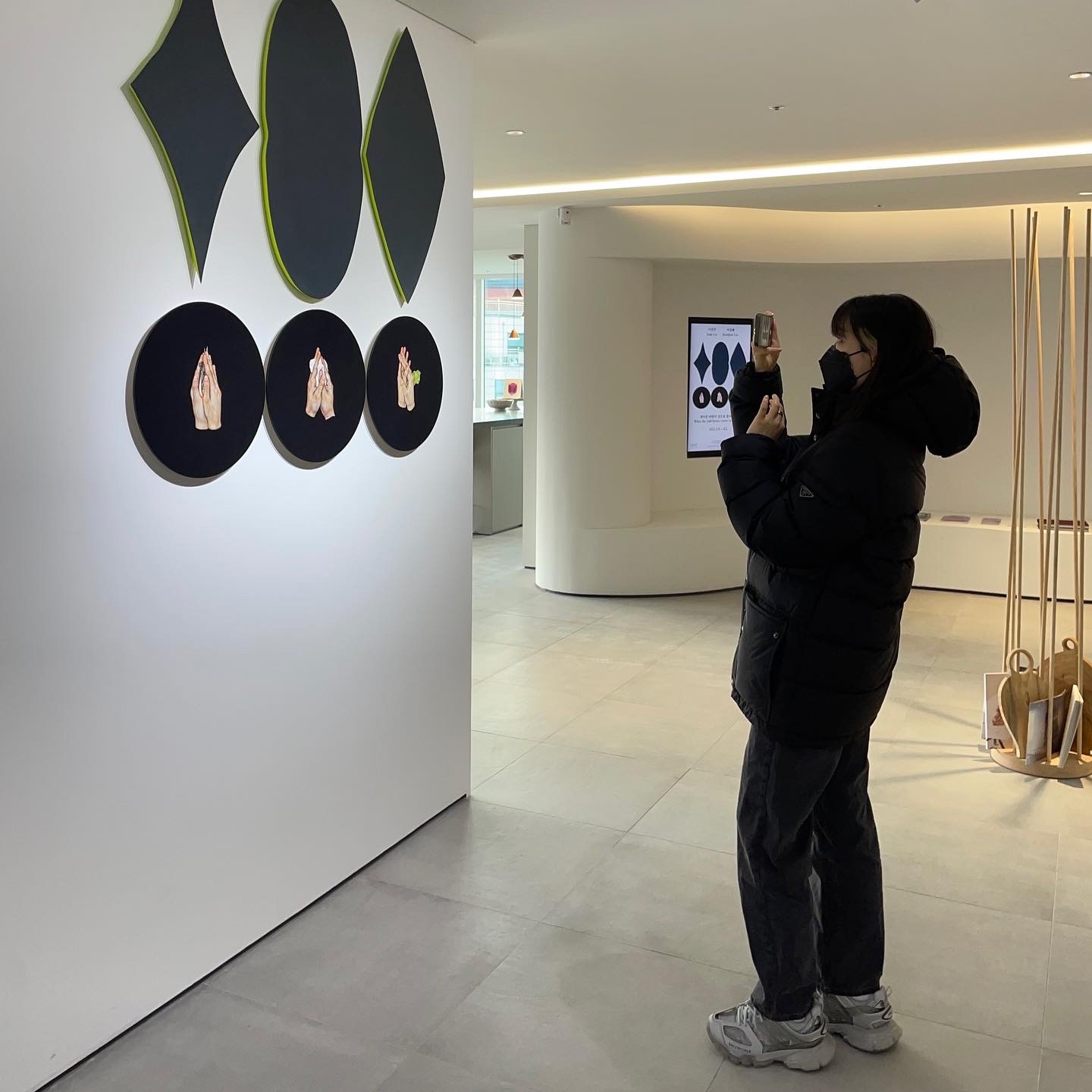 1nsta @91.04.15 (@_1004) 님의 게시물 | KREAM