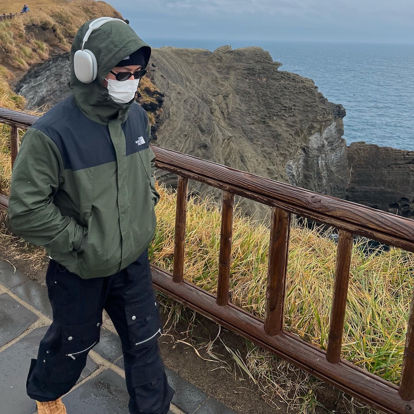 정보회 (@bozzlightyear_) 님의 게시물 | KREAM