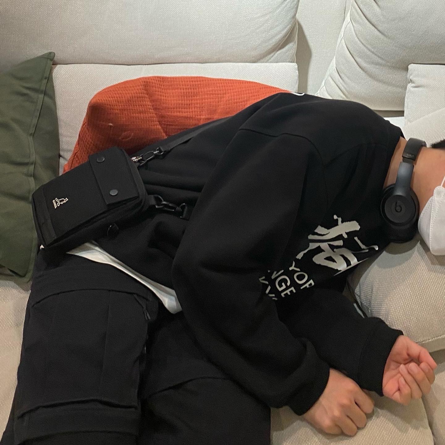 신친놈👟 ️‍🔥 (@ones._.k) 님의 게시물 | KREAM