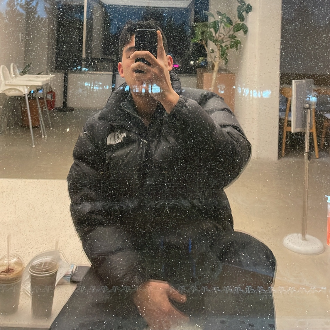 방준호 (@gun__bang) 님의 게시물 | KREAM