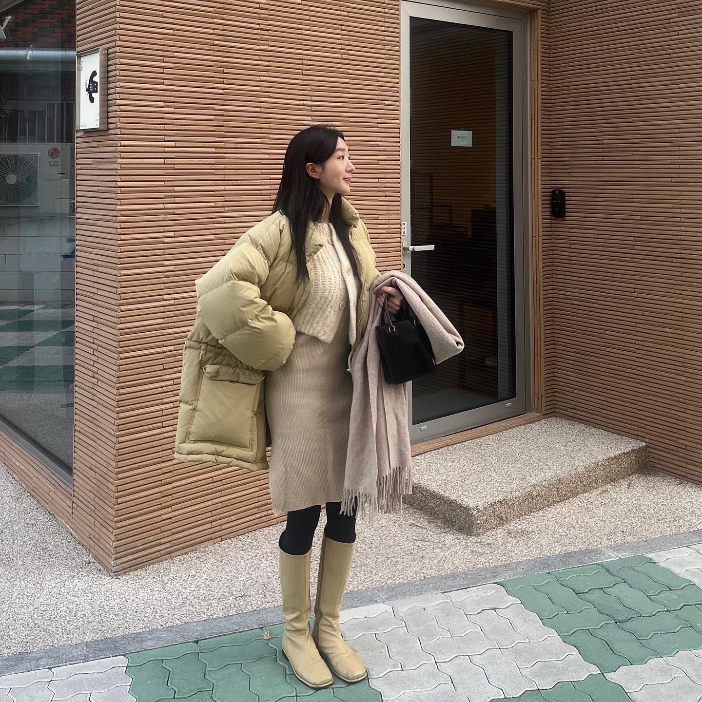 유니니 (@unninni) 님의 게시물 | KREAM