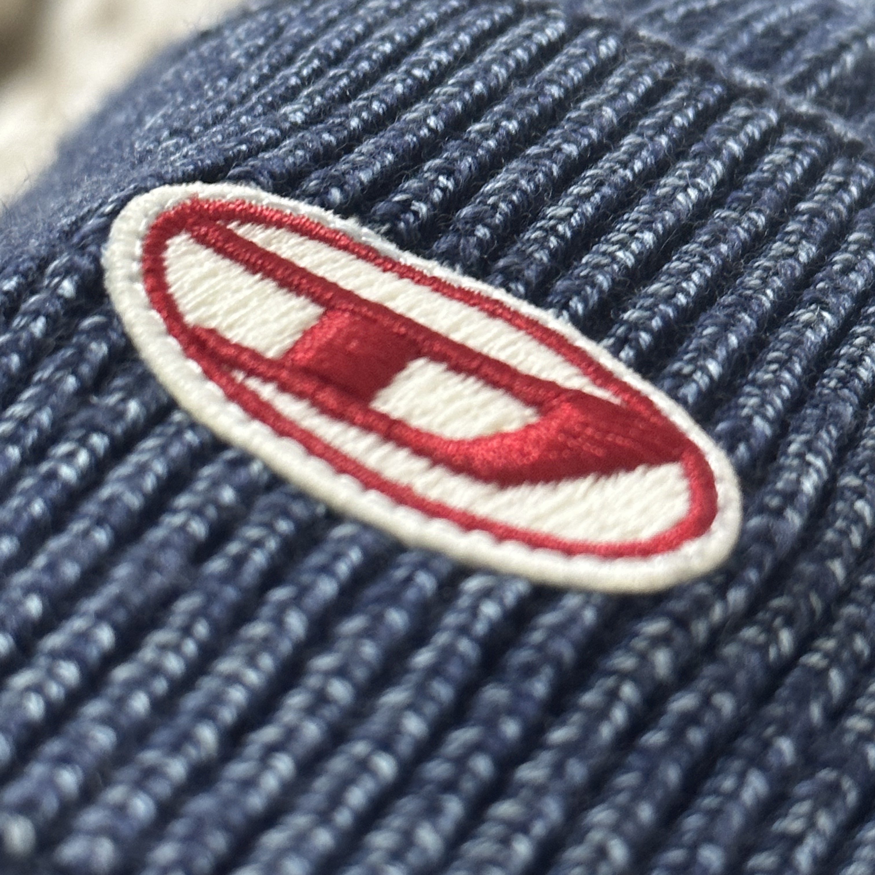 (@q3.y_) 님의 게시물 | KREAM