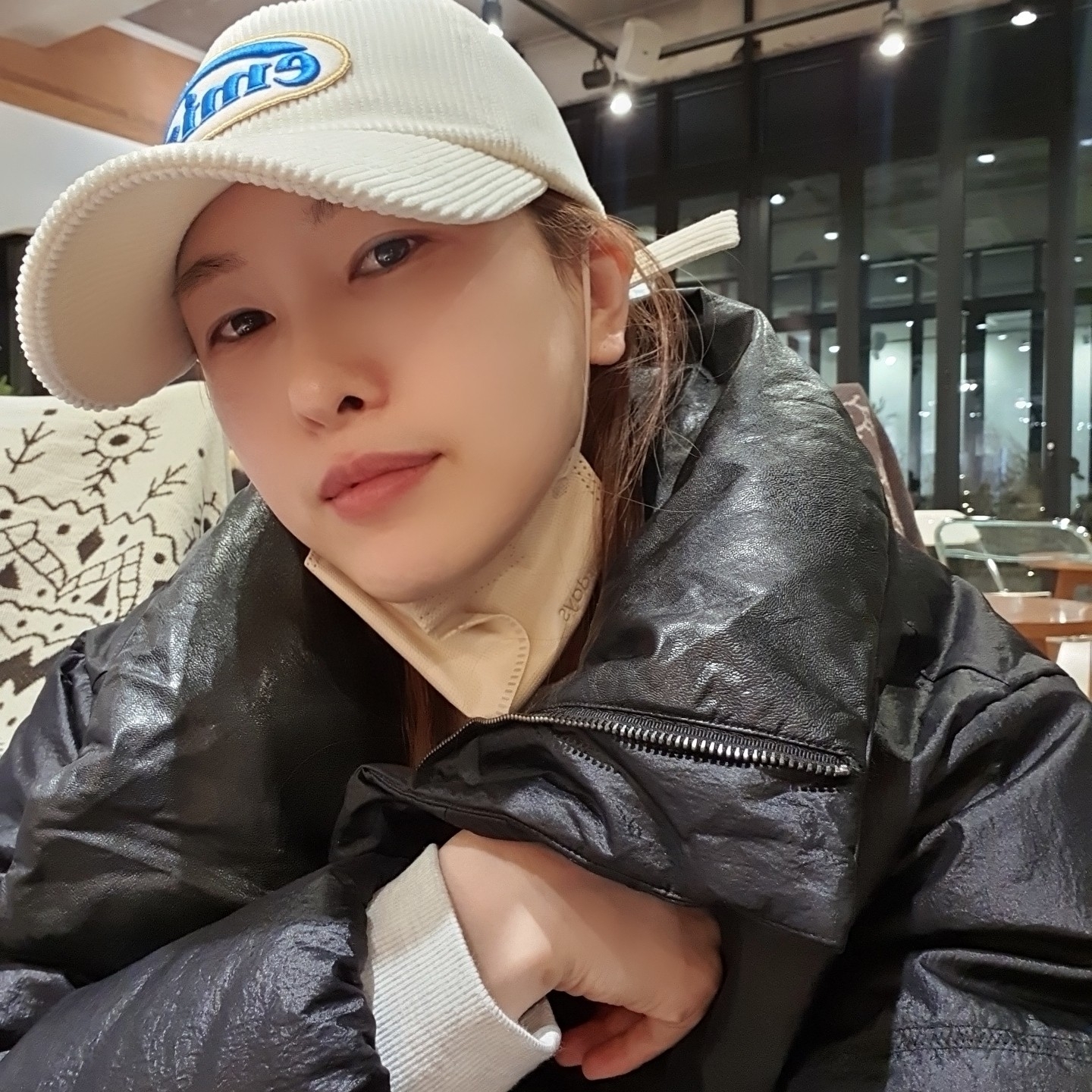 riashair (@oipoe3) 님의 게시물 | KREAM