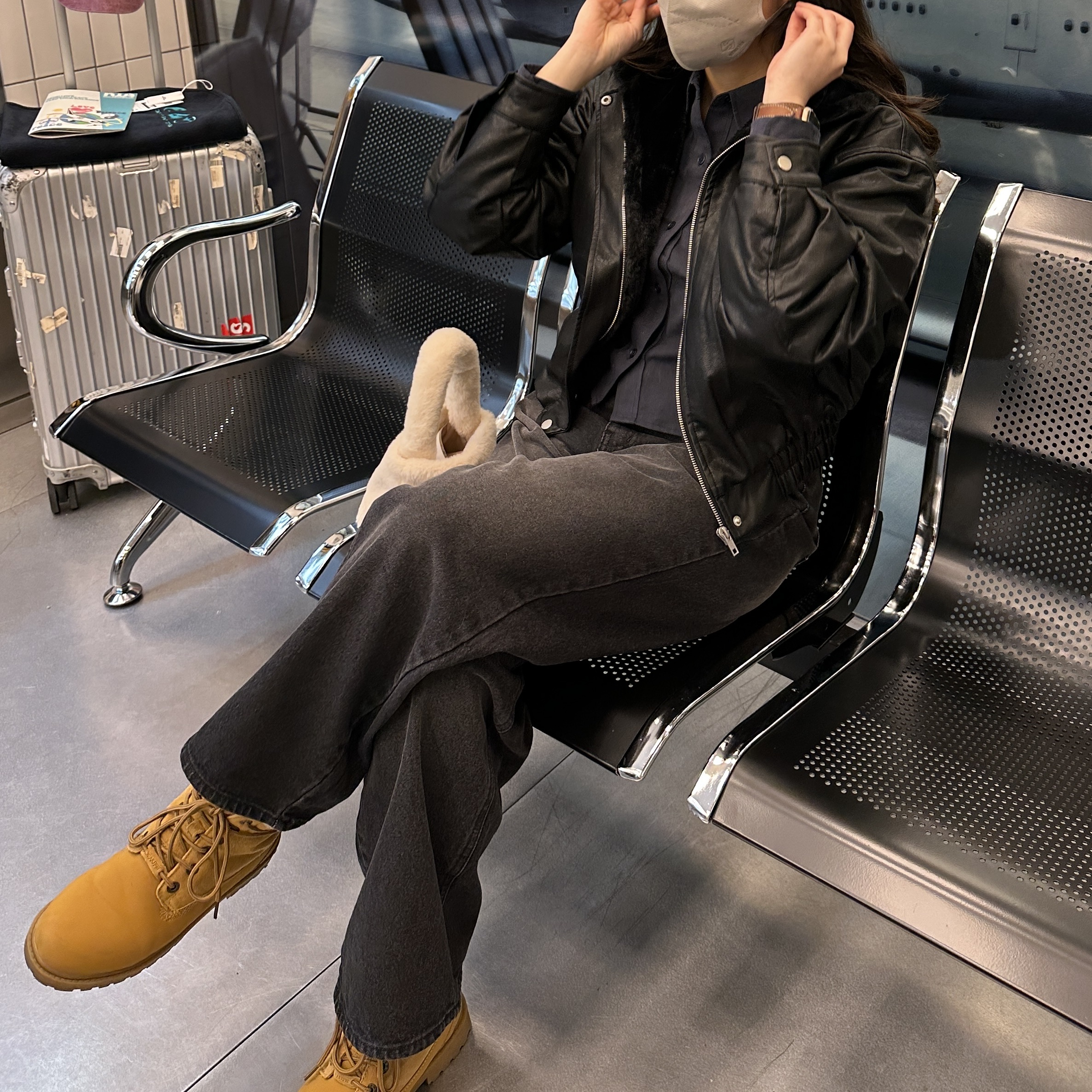 (@ga_nu) 님의 게시물 | KREAM