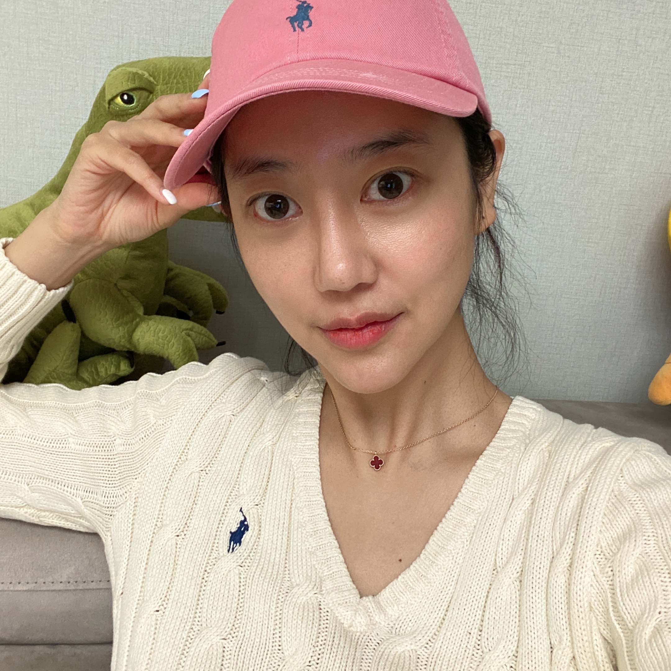 하링 (@v_v_han89) 님의 게시물 | KREAM