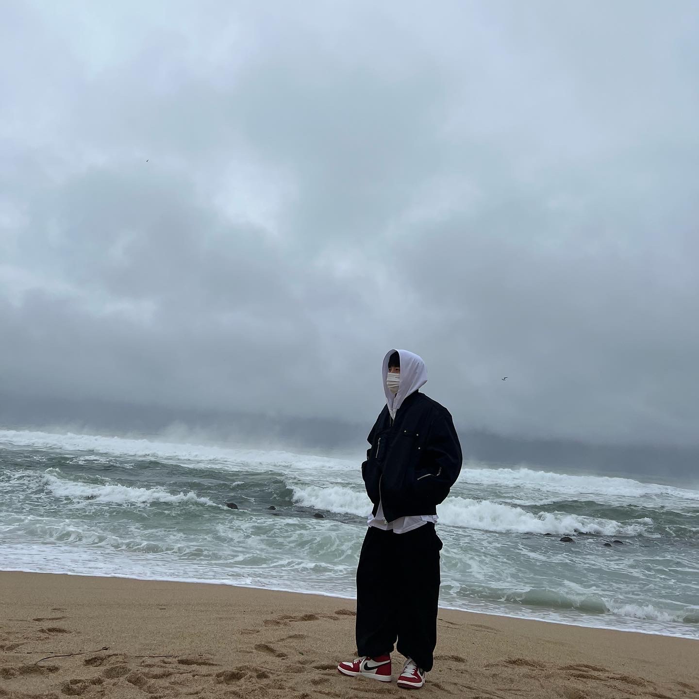 jjun1720 (@___jun) 님의 게시물 | KREAM