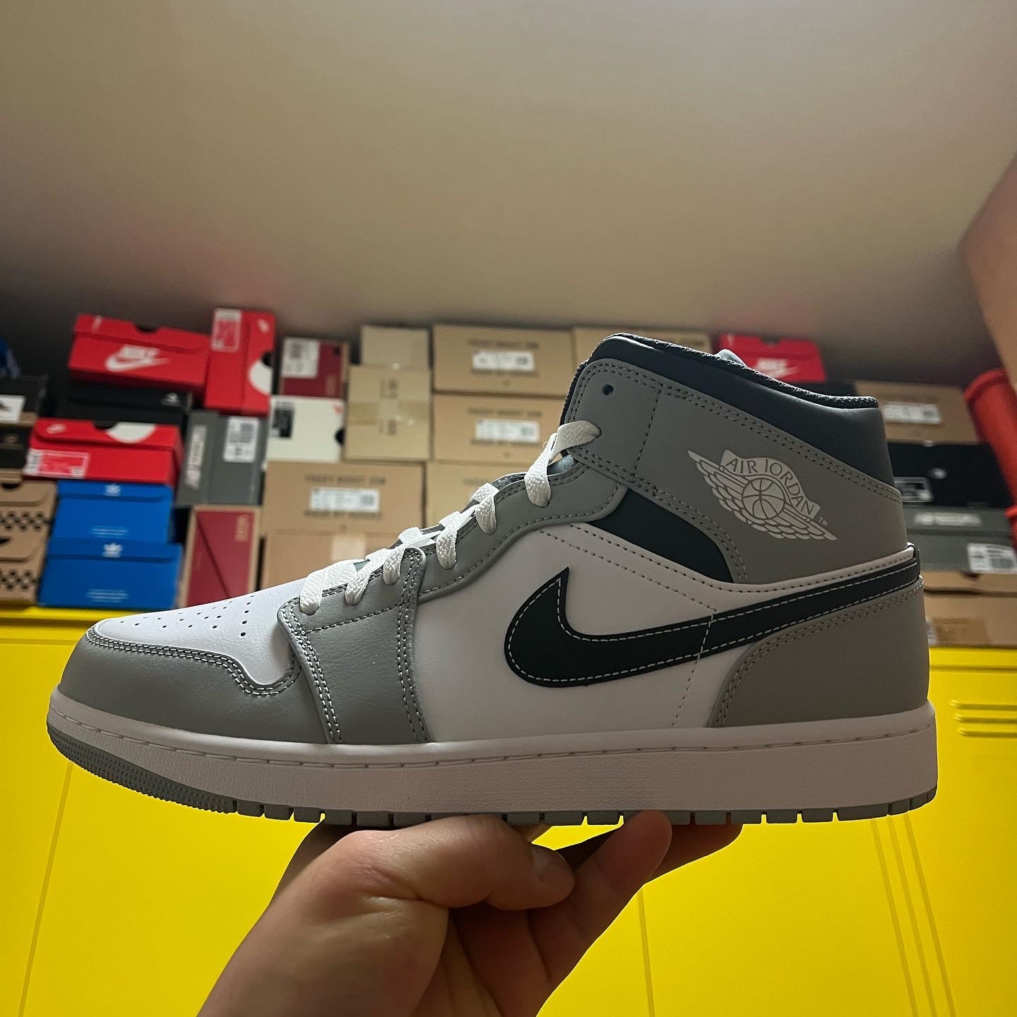 스바 (@seuba1) 님의 게시물 | KREAM