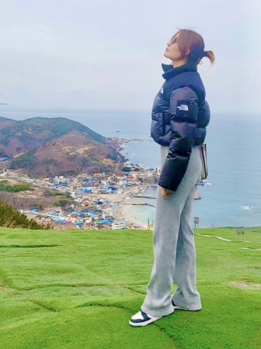 정해린 (@binkyung) 님의 게시물 | KREAM