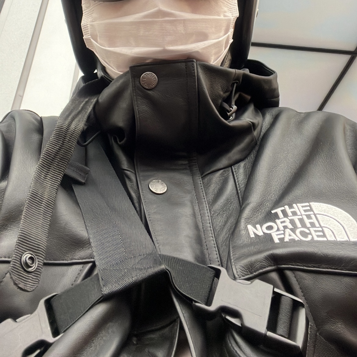 @fuckmylifei...) 님의 게시물 | KREAM