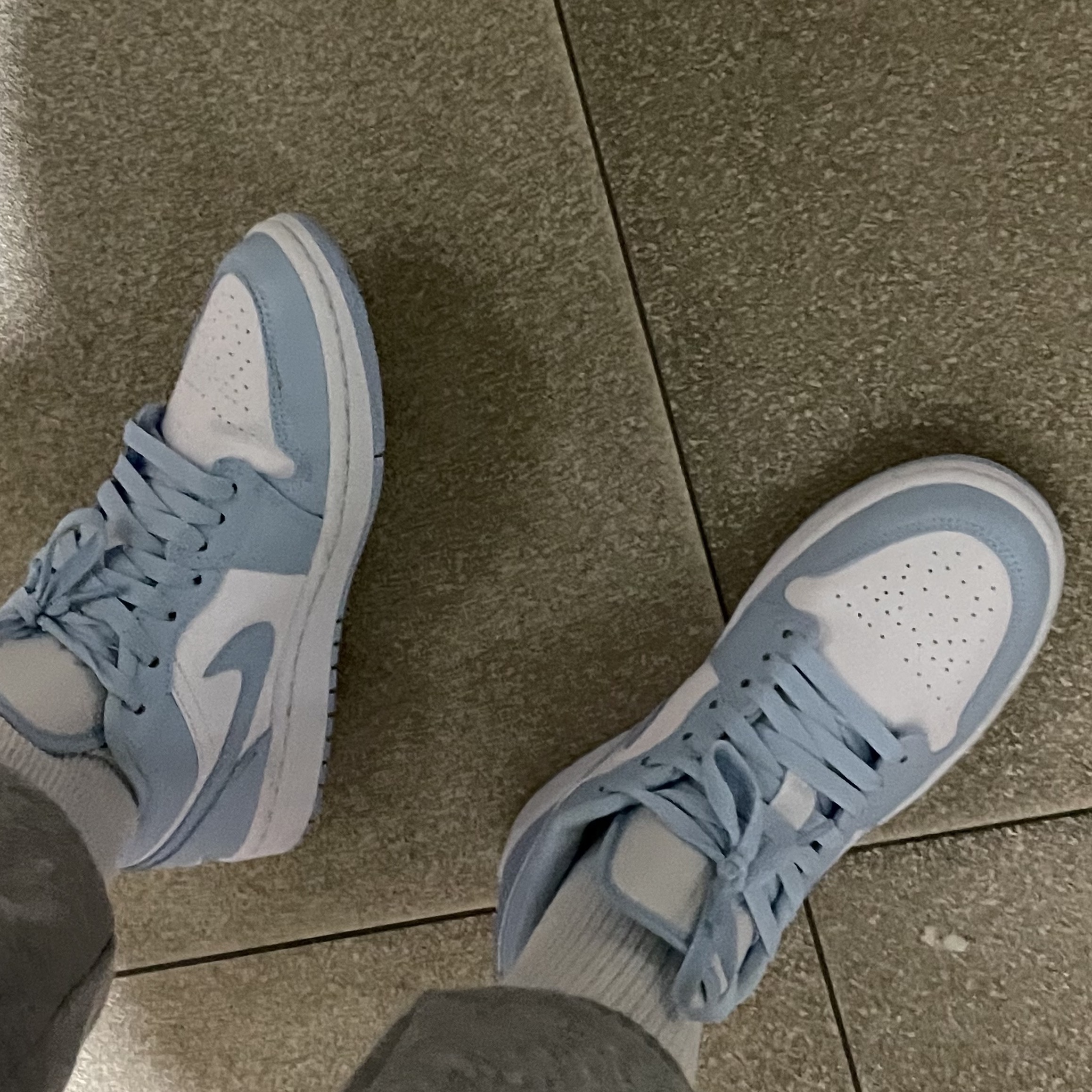 지민 (@jimin.217) 님의 게시물 | KREAM