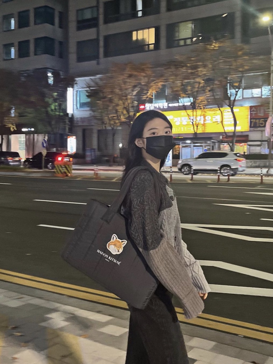 🤫 (@lalaloo) 님의 게시물 | KREAM