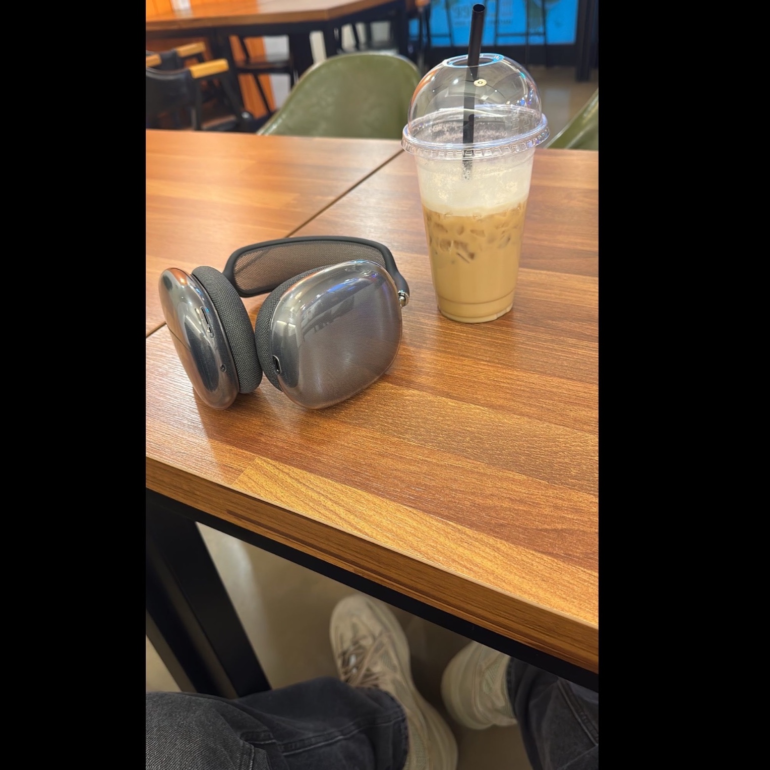 @noweadmeek (@noweadmeek) 님의 게시물 | KREAM