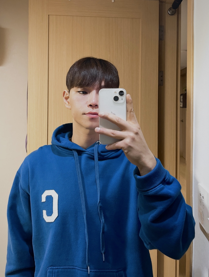 tae (@tae52) 님의 게시물 | KREAM