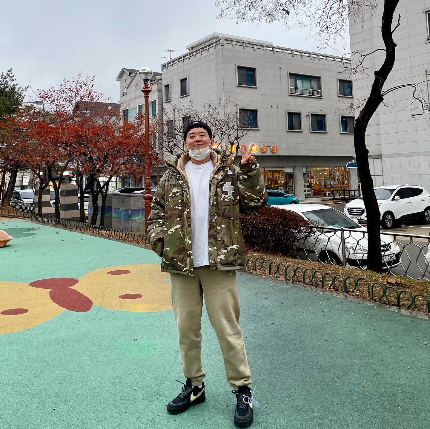 호춘이야 (@chokigood) 님의 게시물 | KREAM