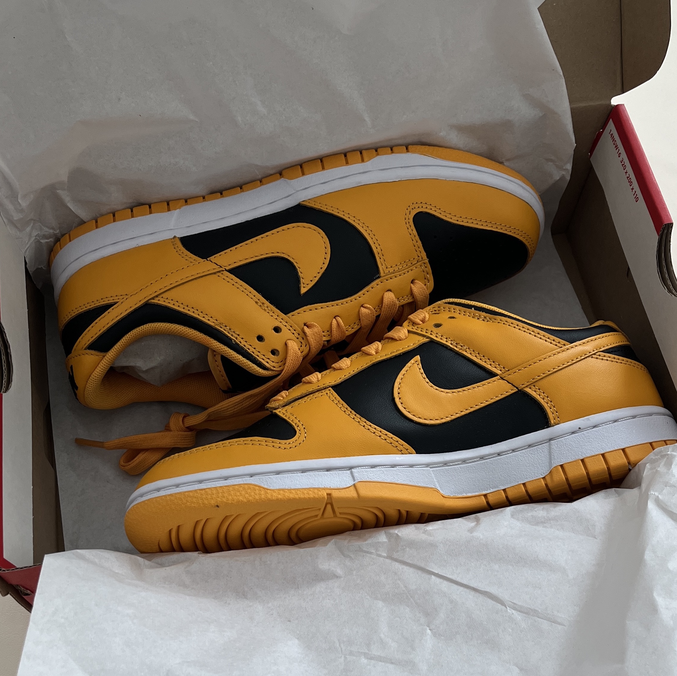 5951dk (@luvsinbal) 님의 게시물 | KREAM