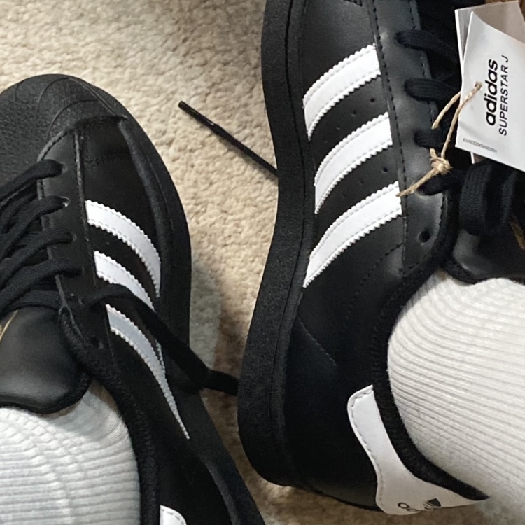 (@_cha_ll) 님의 게시물 | KREAM