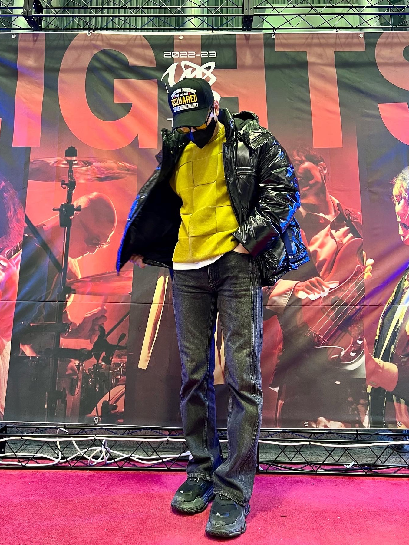 🧍🏻 (@blue_boy) 님의 게시물 | KREAM